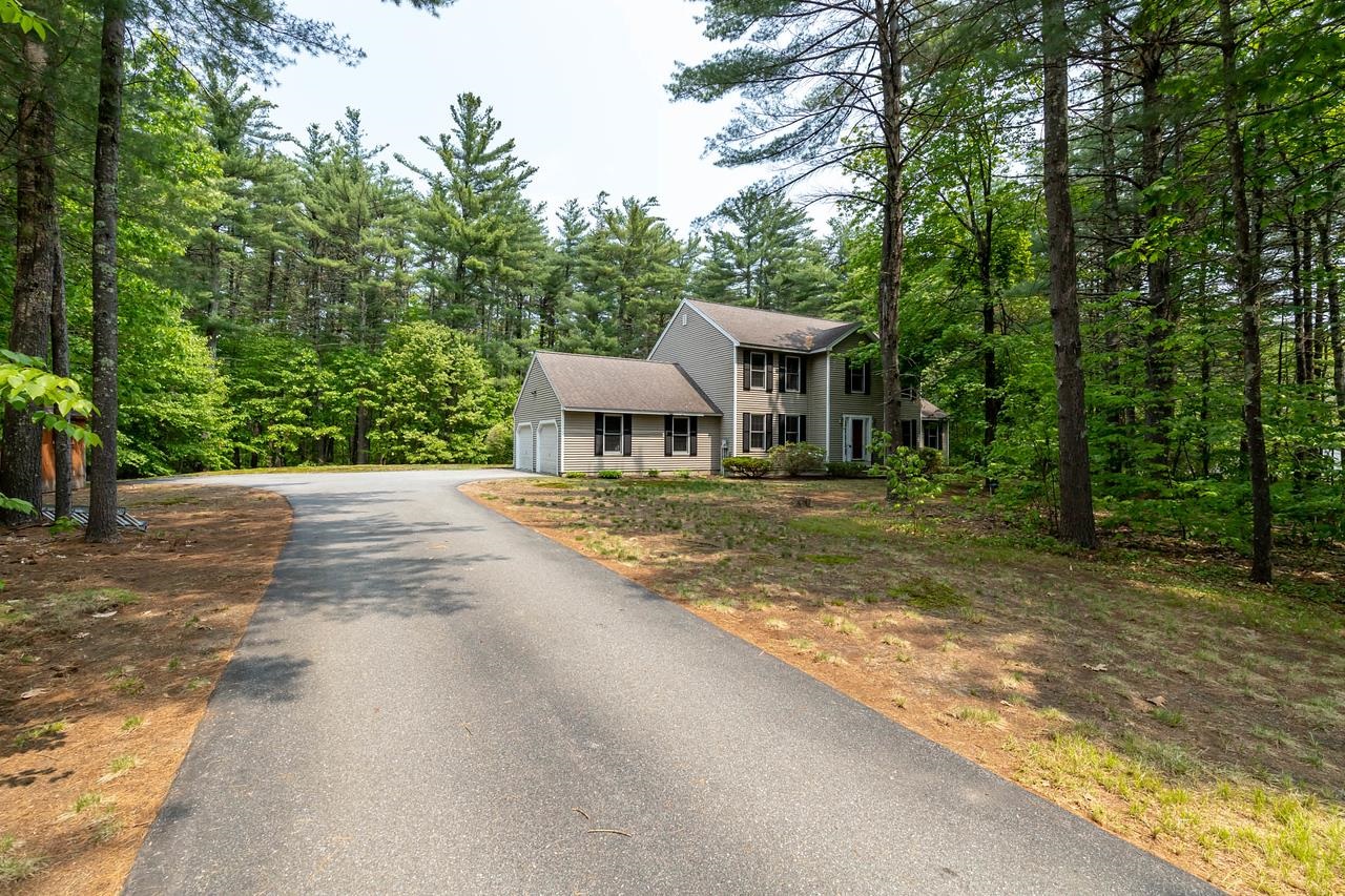 4 Randi Dr, Brookline, NH 03033 - MLS 4954358 - Coldwell Banker