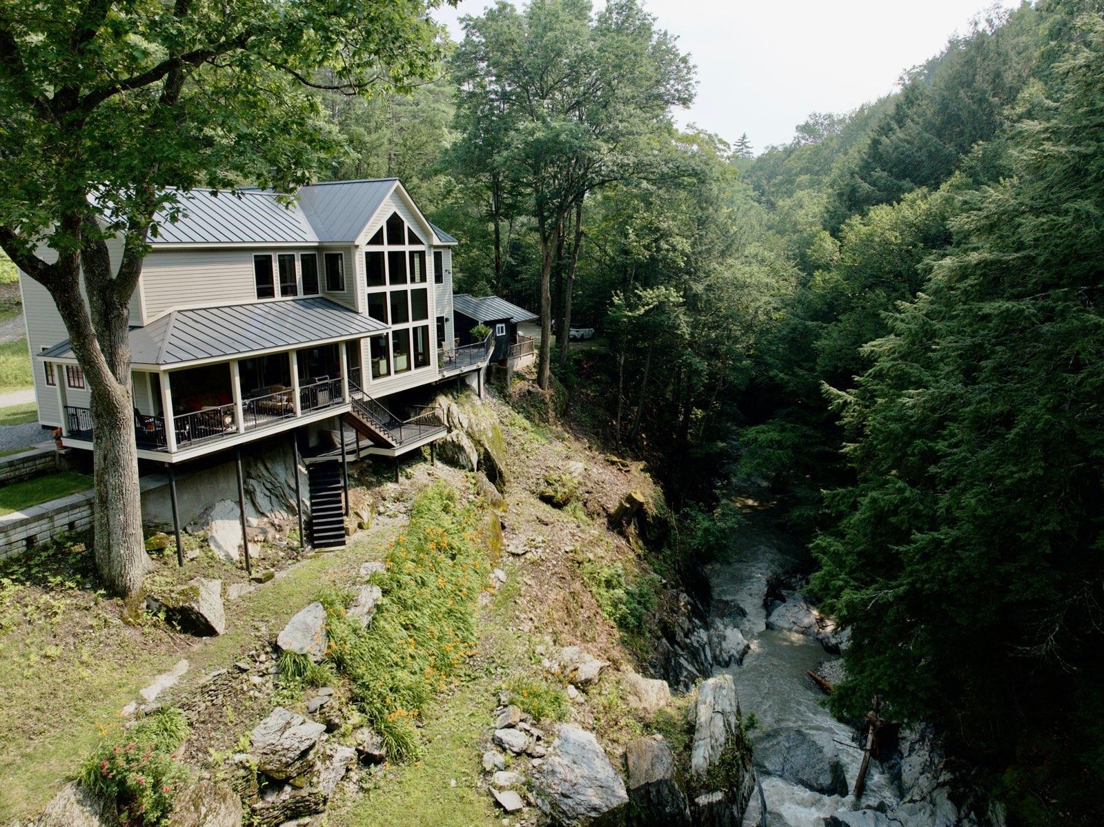 60 Old Brook Rd, Middlesex, 05602 - MLS 4963038 - Coldwell Banker