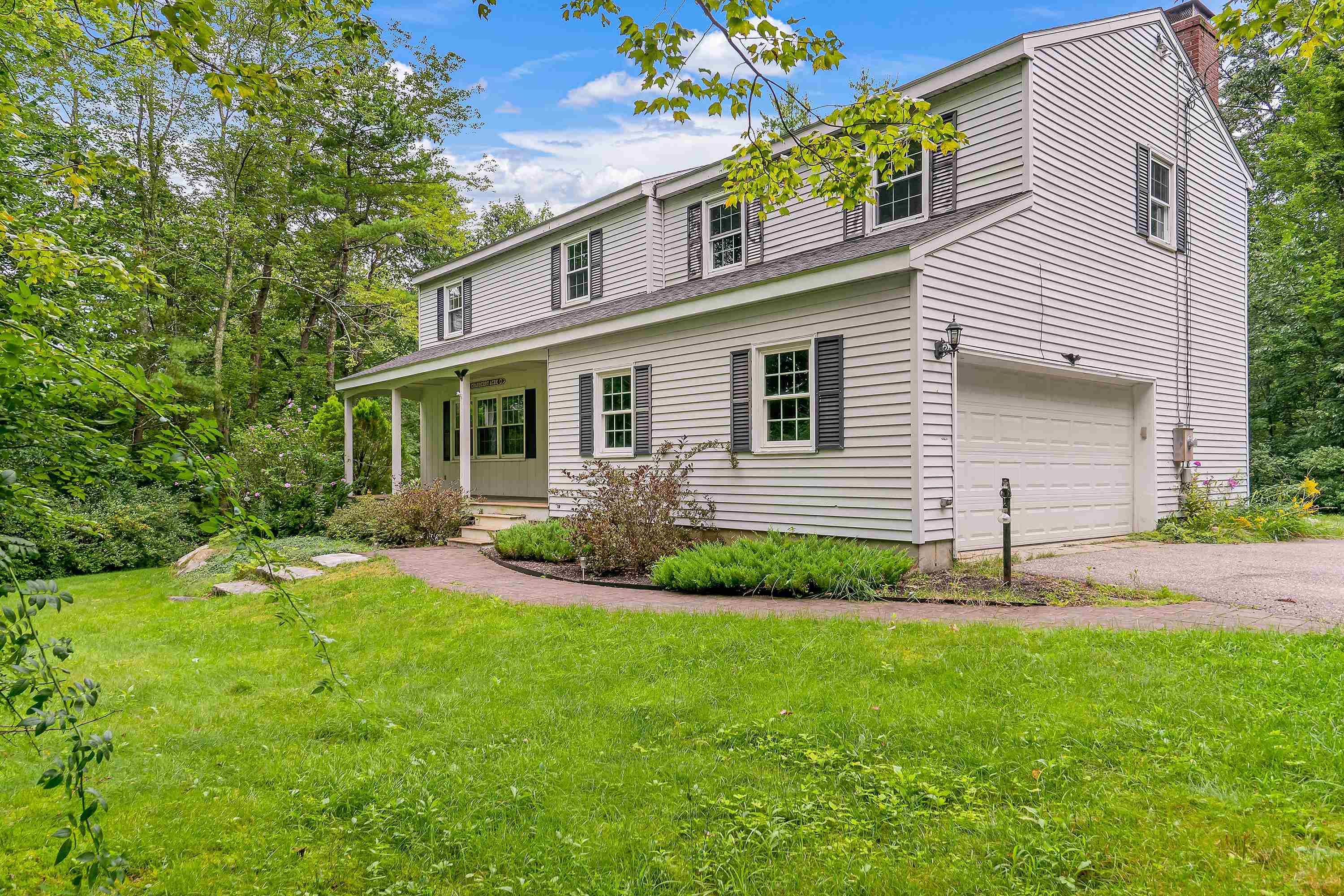 64 River Rd, Stratham, NH 03885 - MLS 4966362 - Coldwell Banker