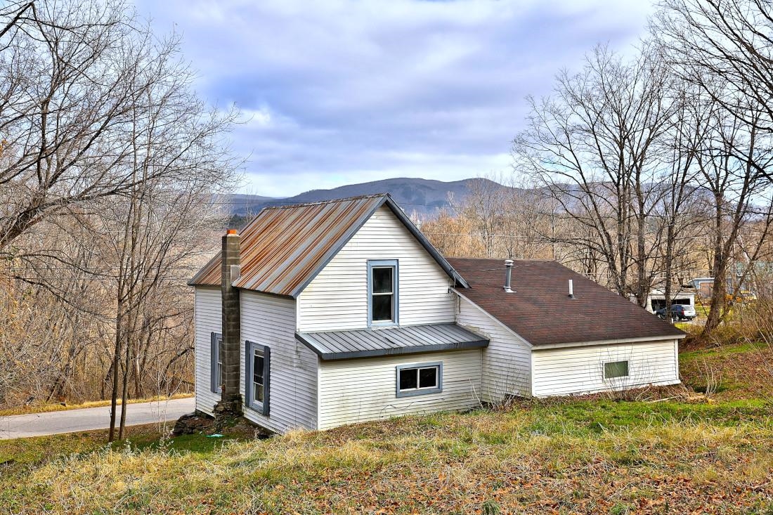 43 Maple St, Brandon, VT 05733 - MLS 4978914 - Coldwell Banker