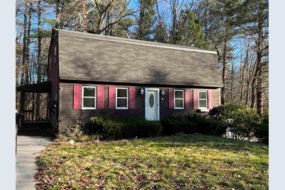 9 Berry Hill Rd, Hooksett, NH 03106 - MLS 4983128 - Coldwell Banker