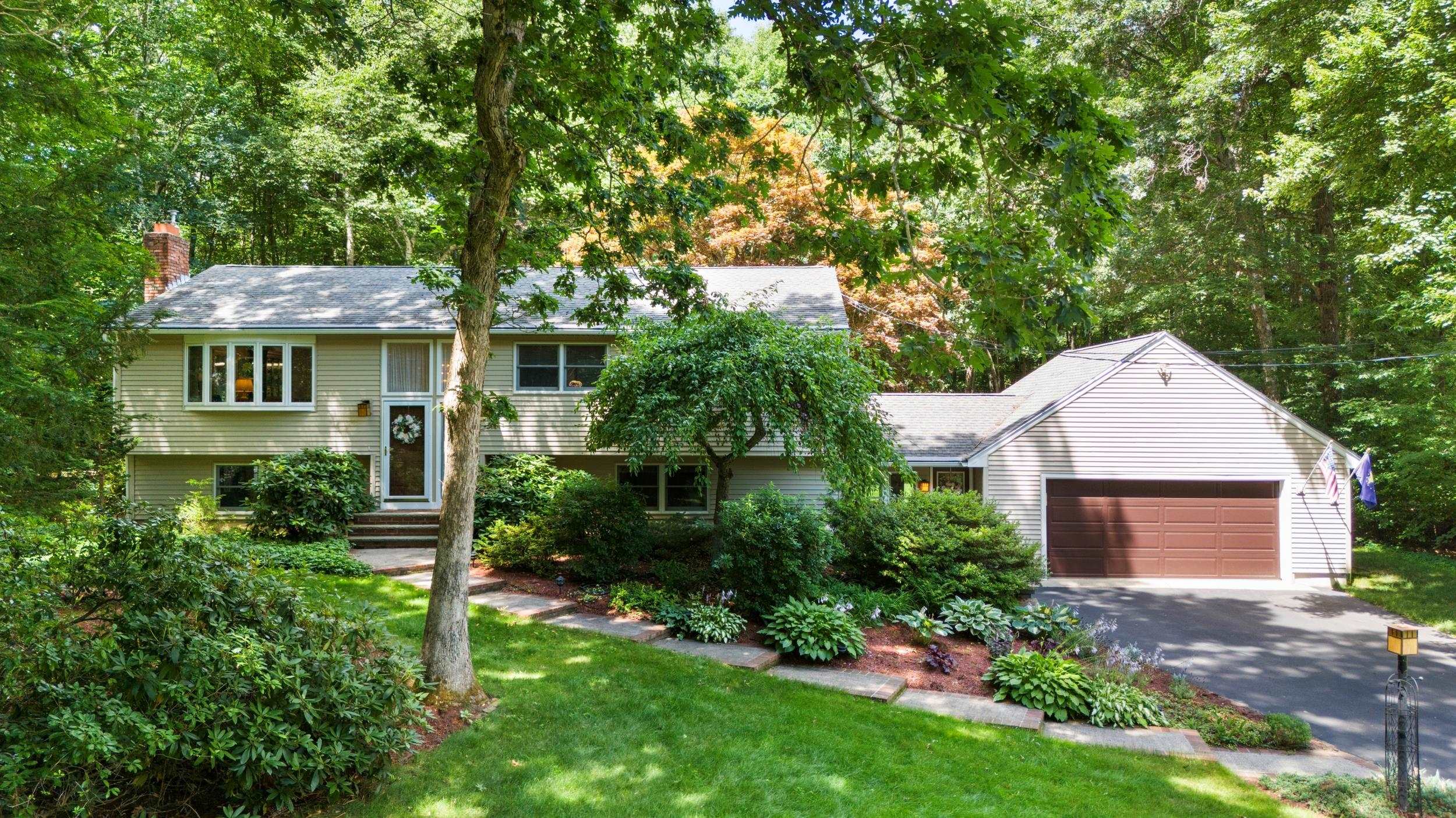 46 Walker Rd, Atkinson, NH 03811 - MLS 5007347 - Coldwell Banker