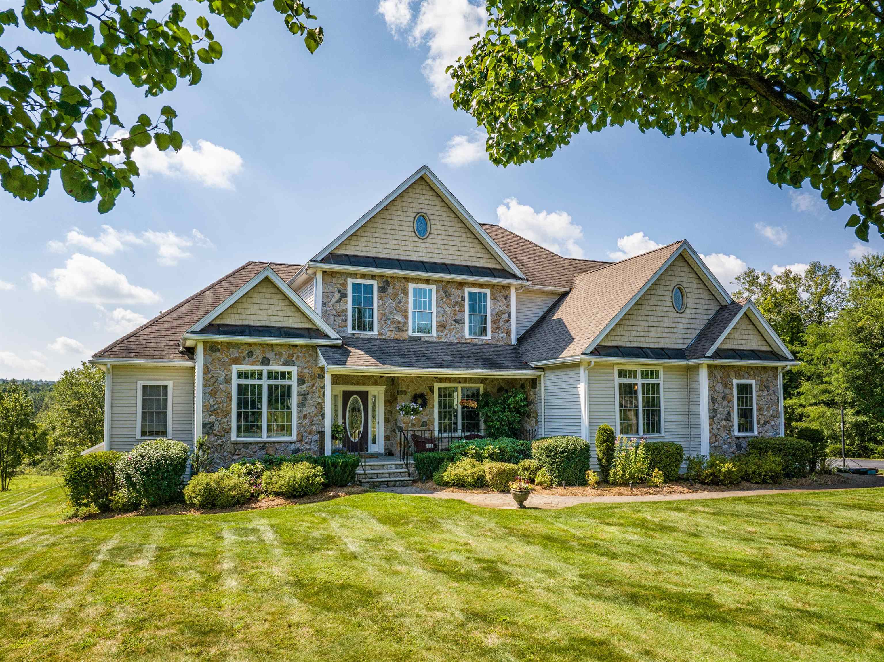 1 Cole Cir, Madbury, NH 03823 - MLS 5013911 - Coldwell Banker