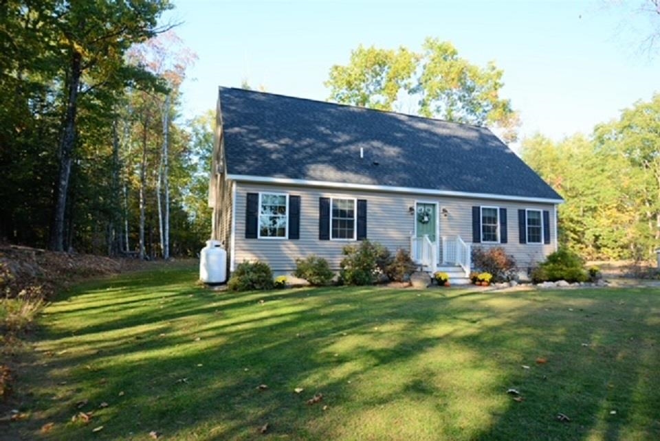 2 Paul Ln, Epping, NH 03042 - MLS 5019505 - Coldwell Banker