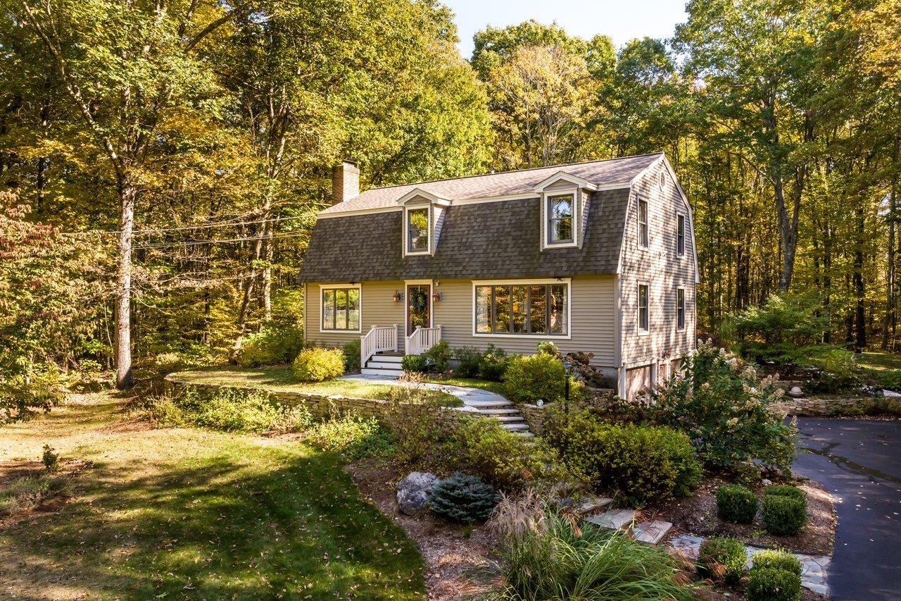 13 Moharimet Dr, Madbury, NH 03823 - MLS 5019704 - Coldwell Banker