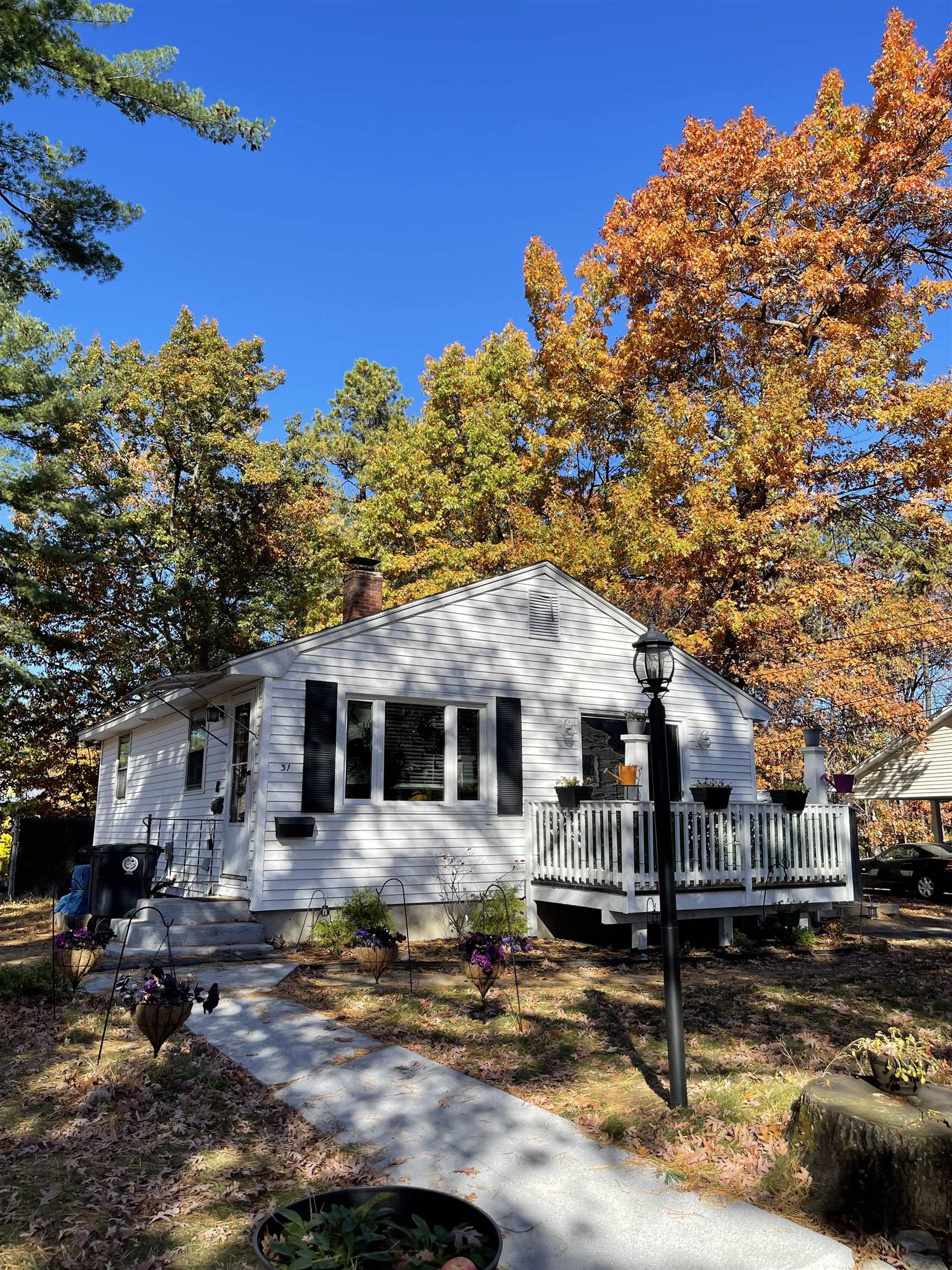 31 Perry Ave, Nashua, NH 03060 - MLS 5020038 - Coldwell Banker