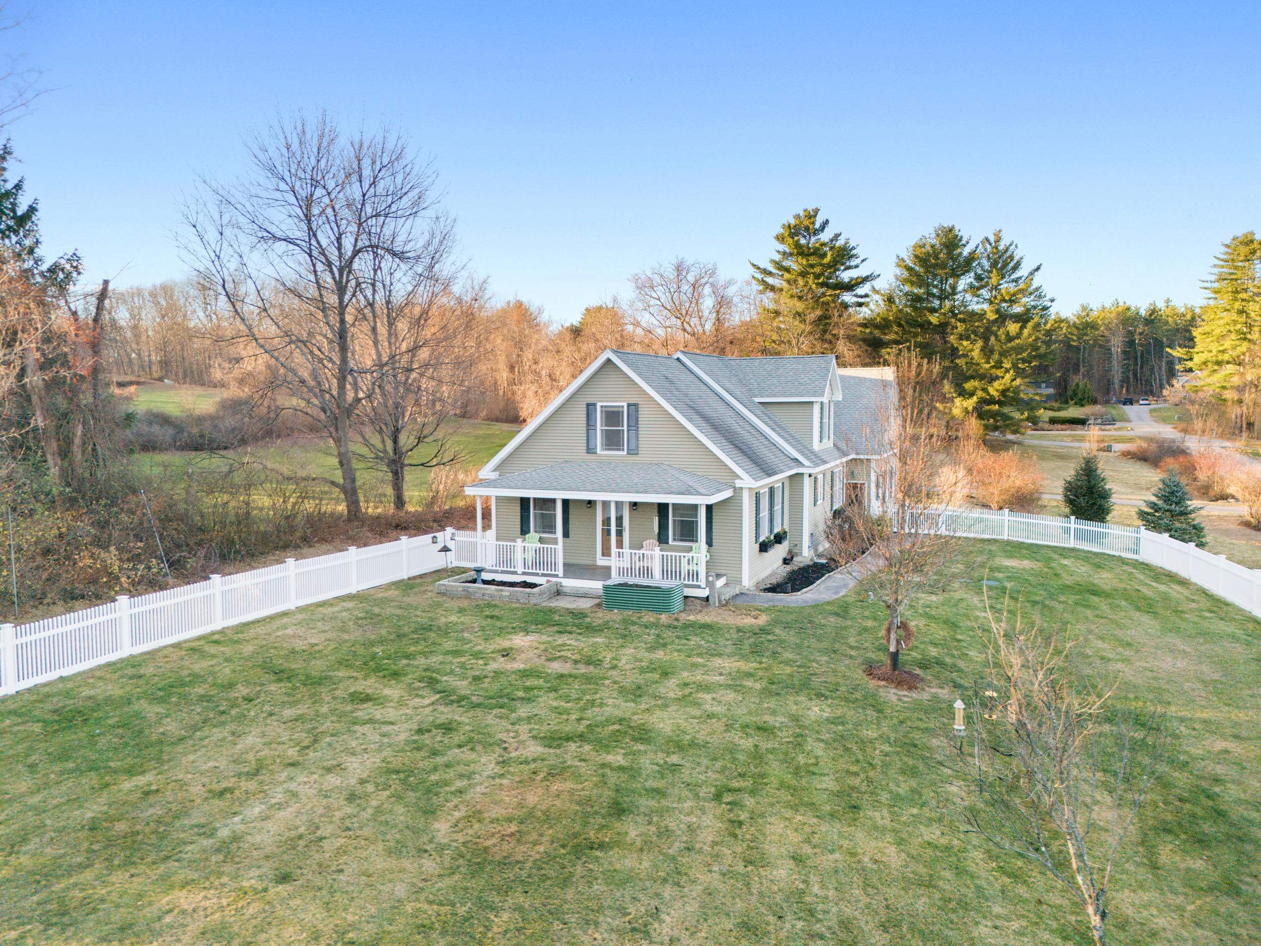 1 Ross Rd, Rollinsford, NH 03869 - MLS 5022668 - Coldwell Banker