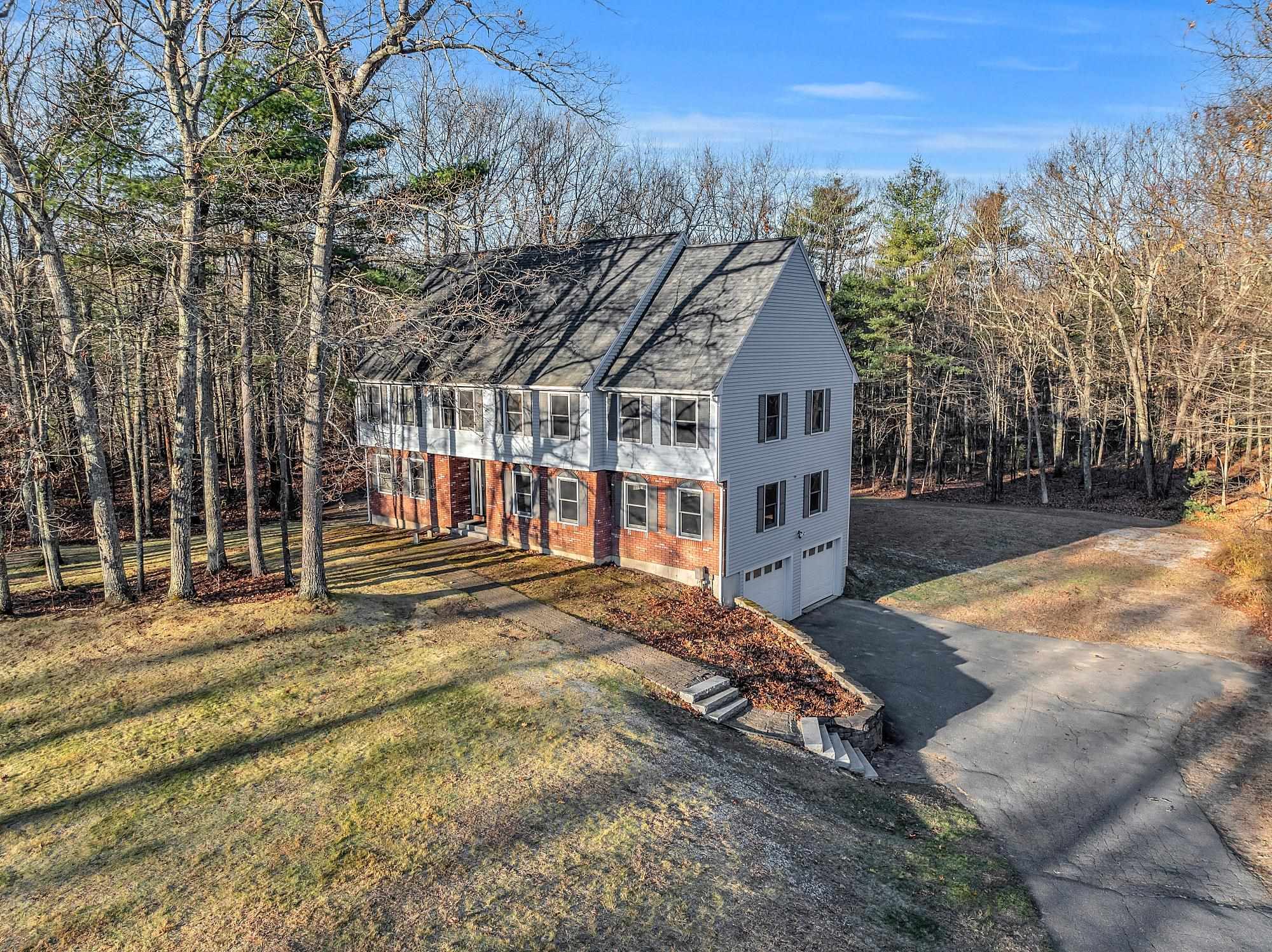 13 Matthew Dr, Londonderry, NH 03053 - MLS 5024592 - Coldwell Banker