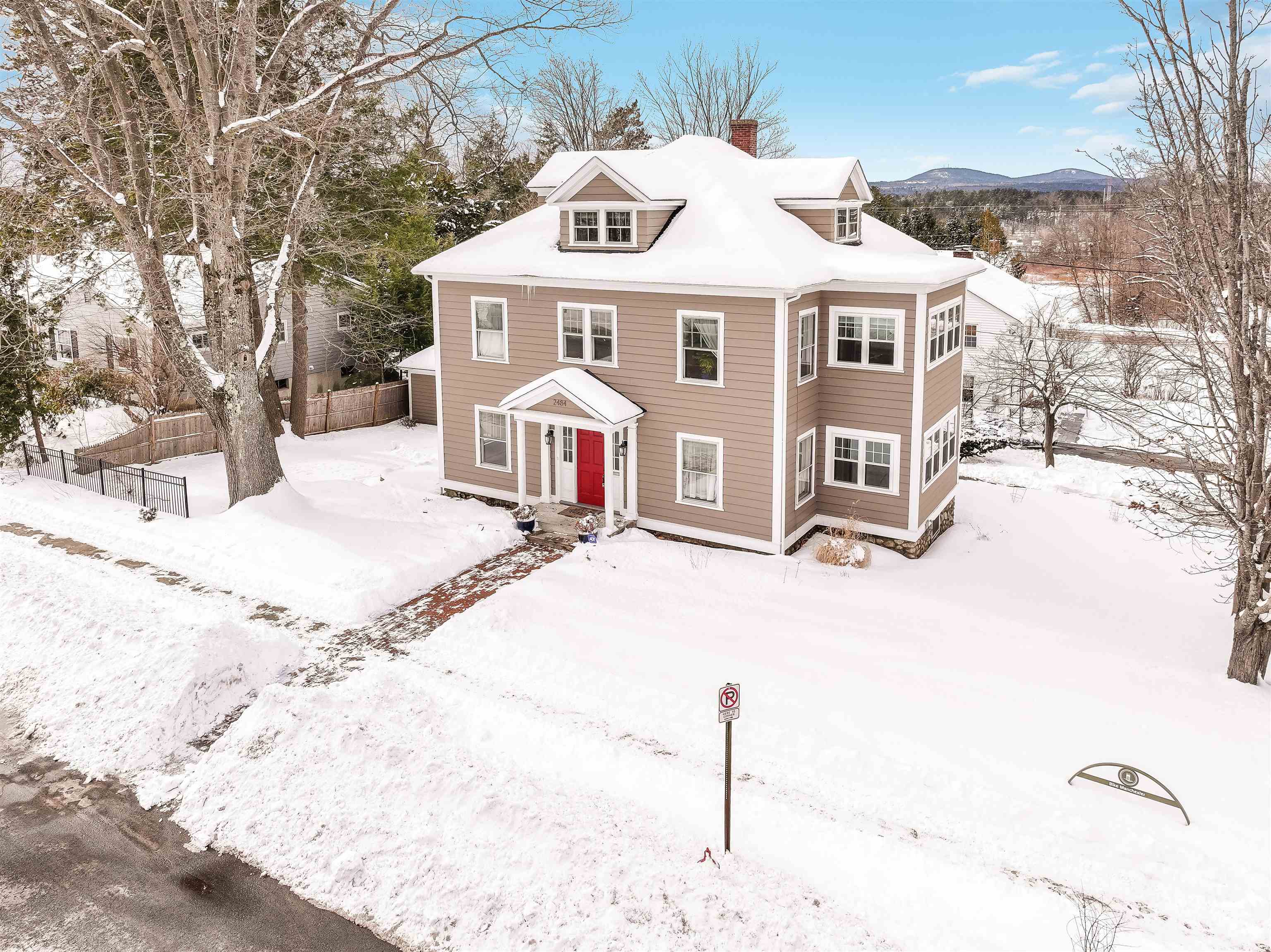 2484 Elm St, Manchester, NH 03104 - MLS 5029544 - Coldwell Banker