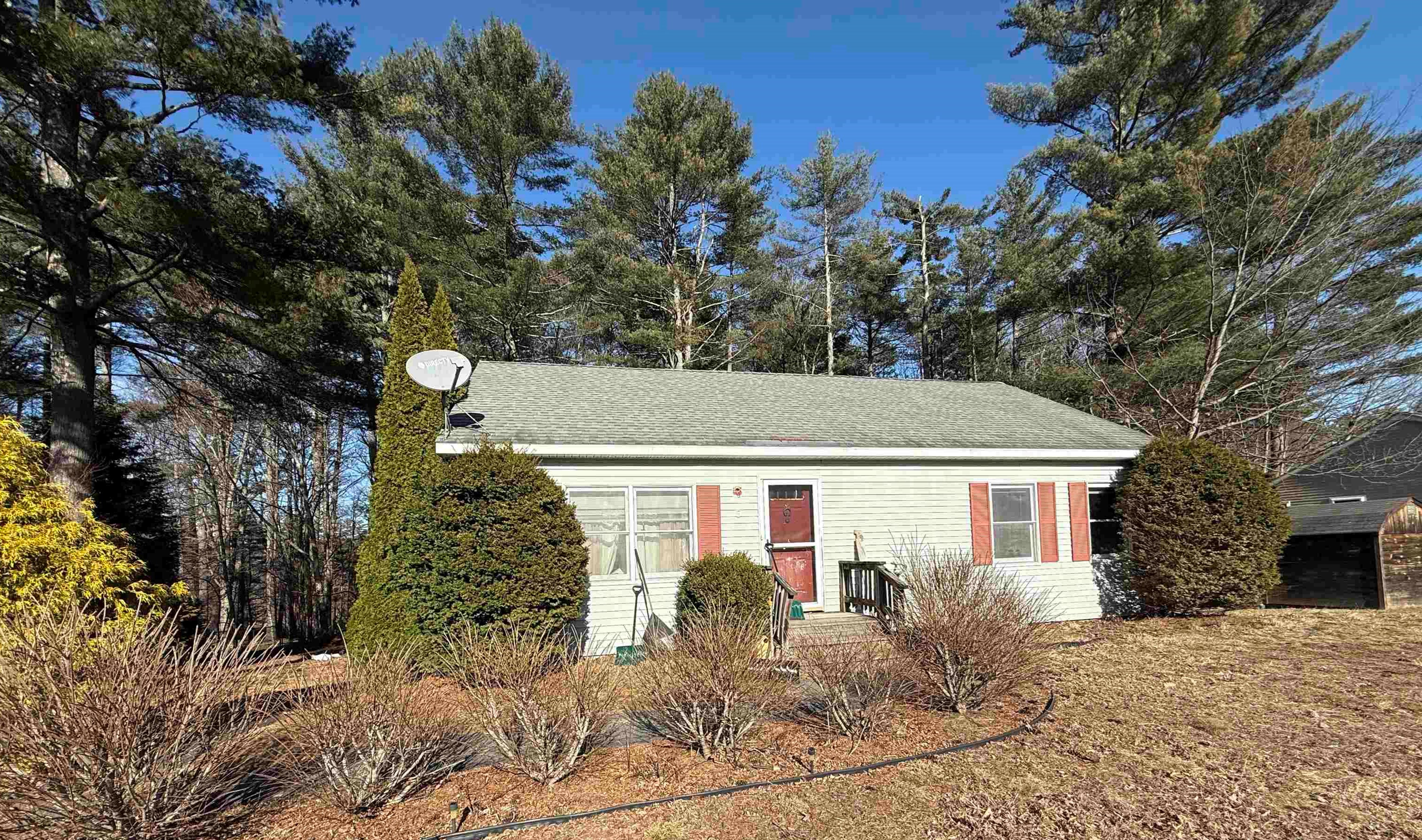 5 Stillwater Cir, Rochester, NH 03839 - MLS 5033327 - Coldwell Banker