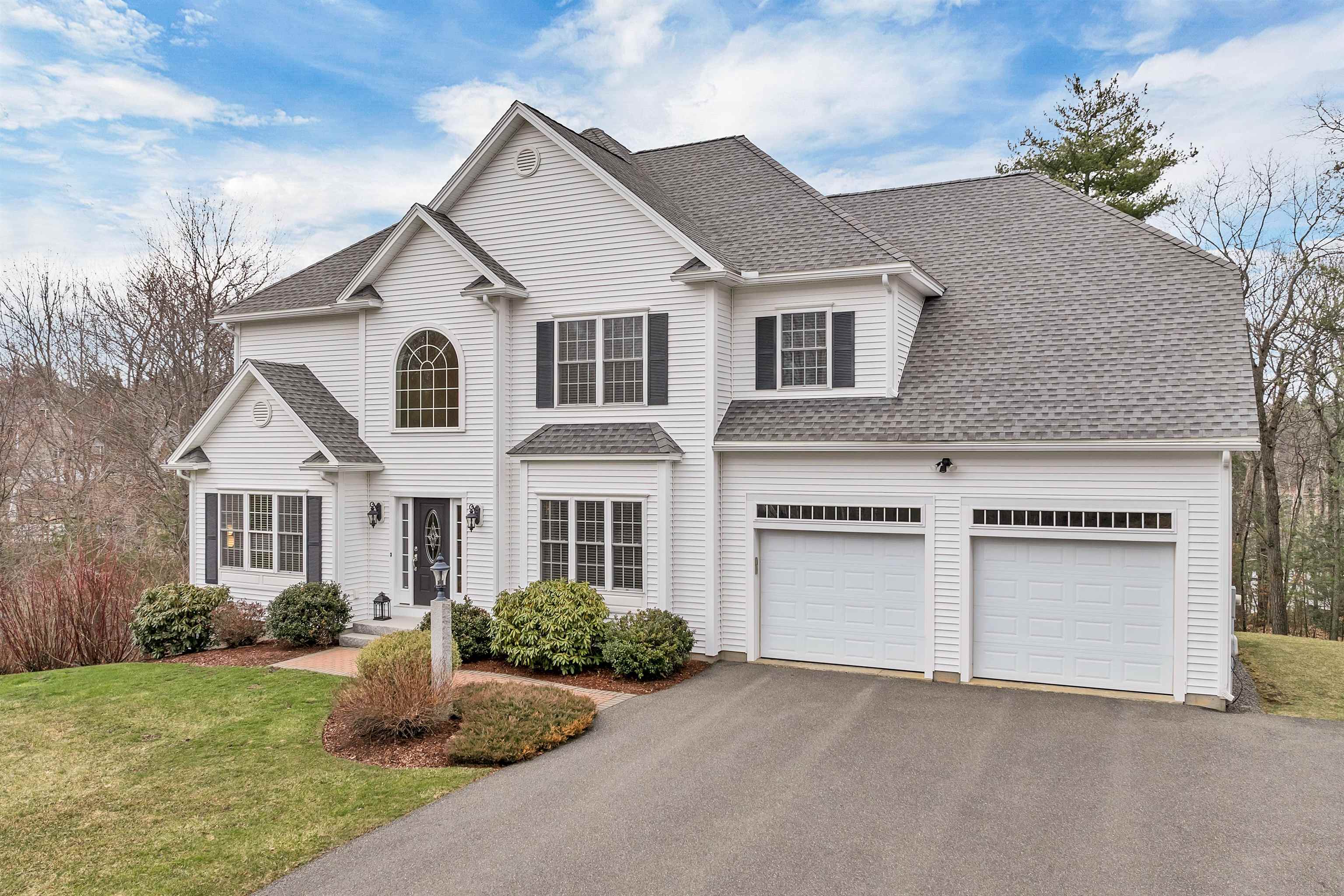 10 Jacob Road, Windham, NH 03087 - MLS 5033629 - Coldwell Banker