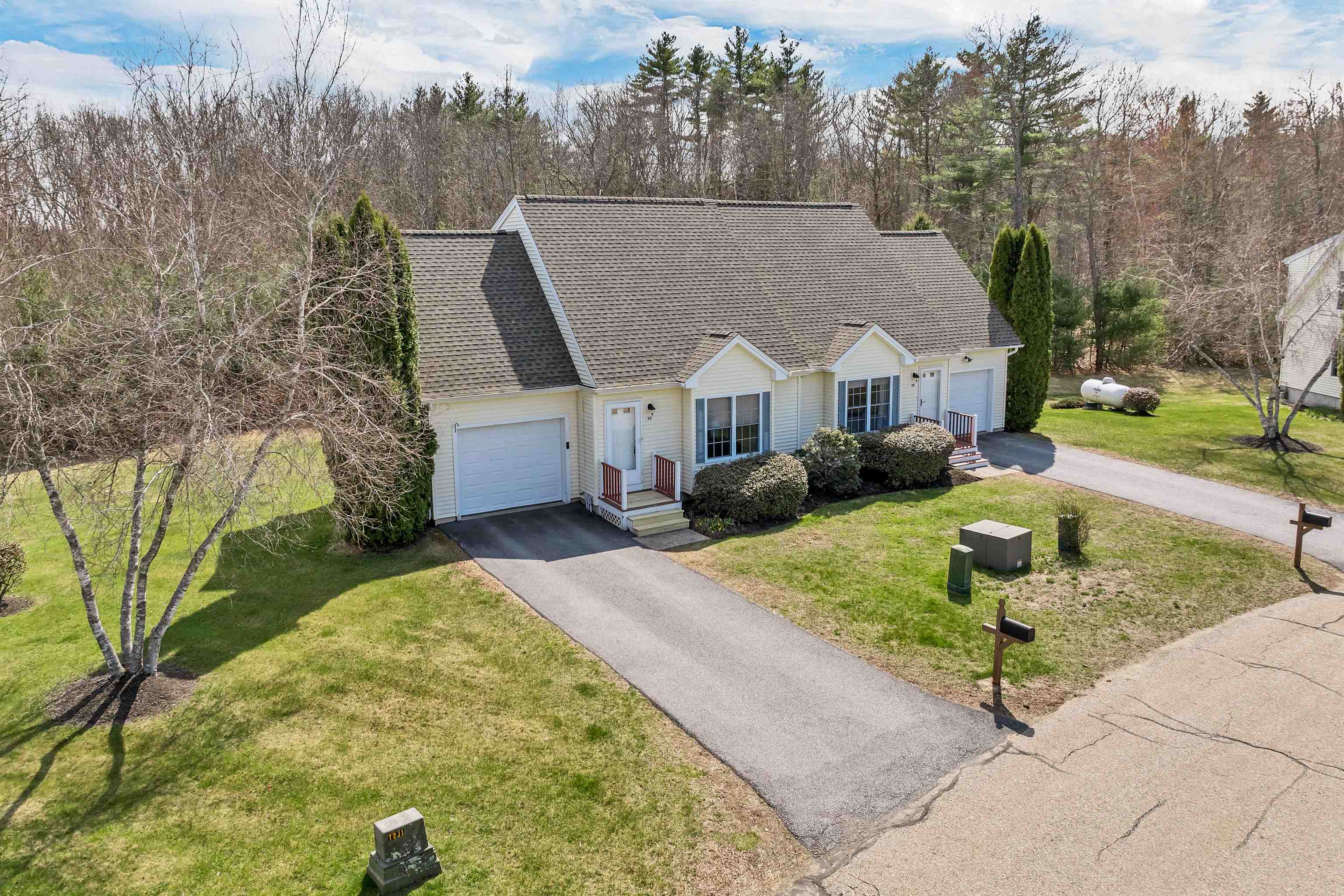 30 Duff Thompson Ln, Lee, NH 03861 - MLS 5037487 - Coldwell Banker