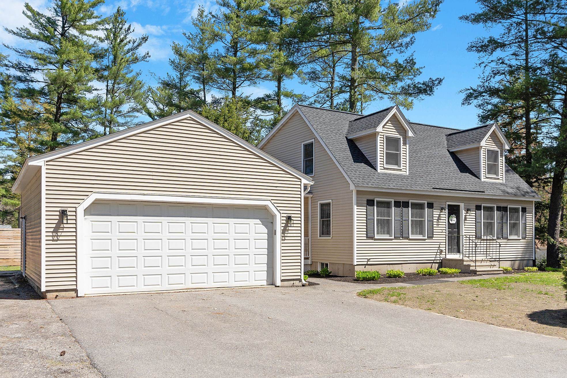 10 John Ln, Merrimack, NH 03054 - MLS 5038569 - Coldwell Banker