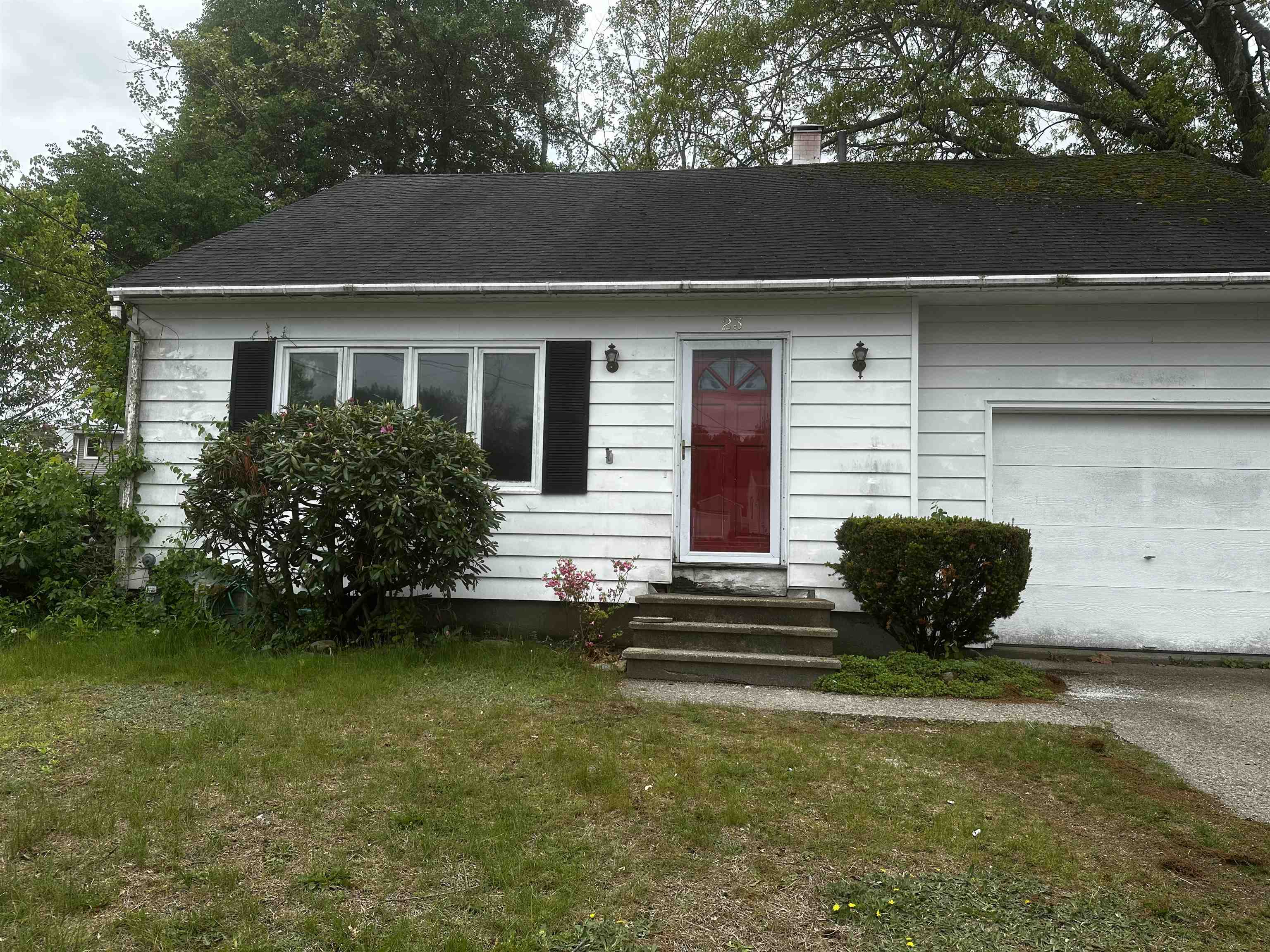 23 April Dr, Nashua, NH 03060 - MLS 5042752 - Coldwell Banker