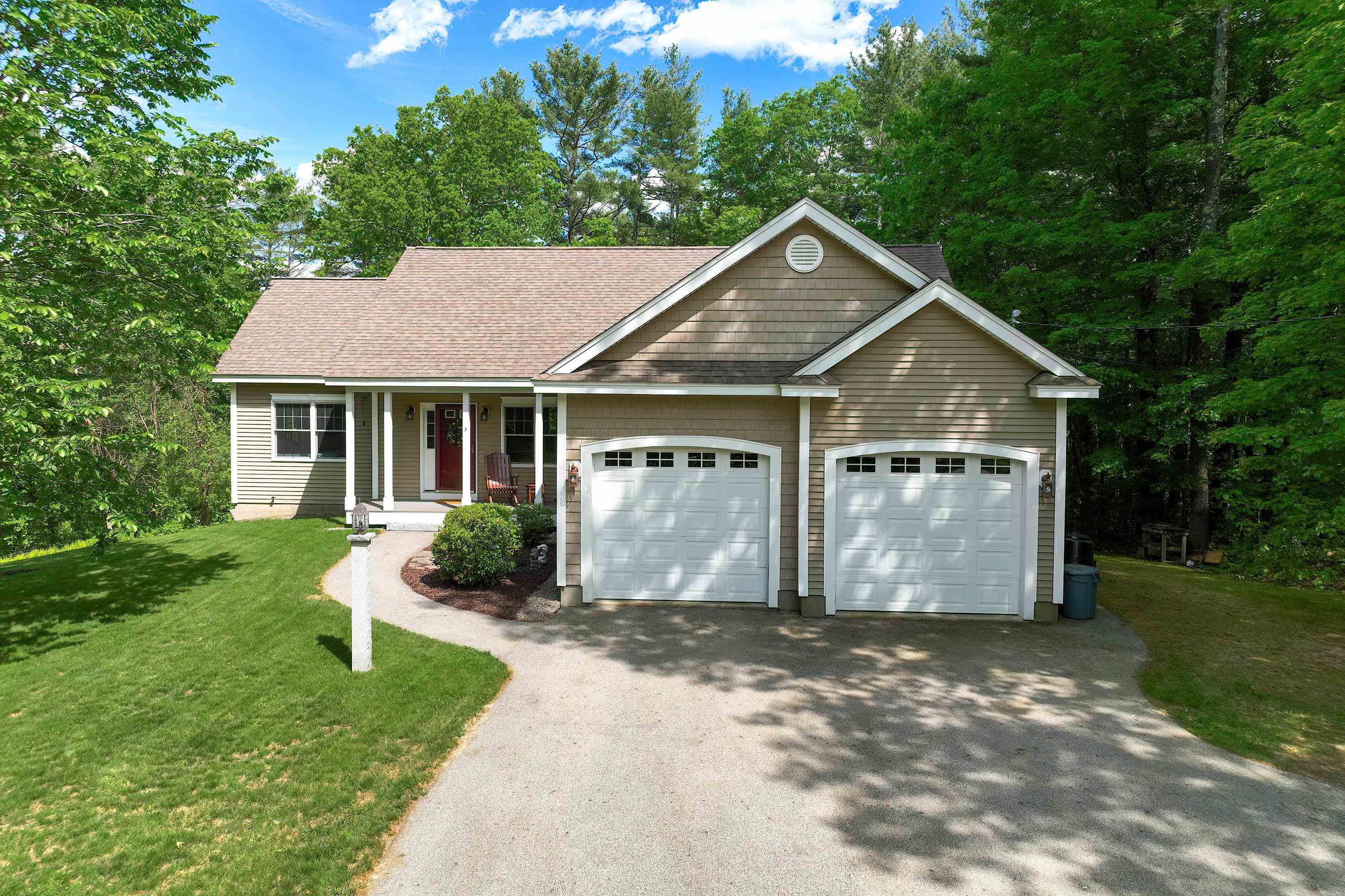 5 Springvale Ave, Brookline, NH 03033 - MLS 5043331 - Coldwell Banker