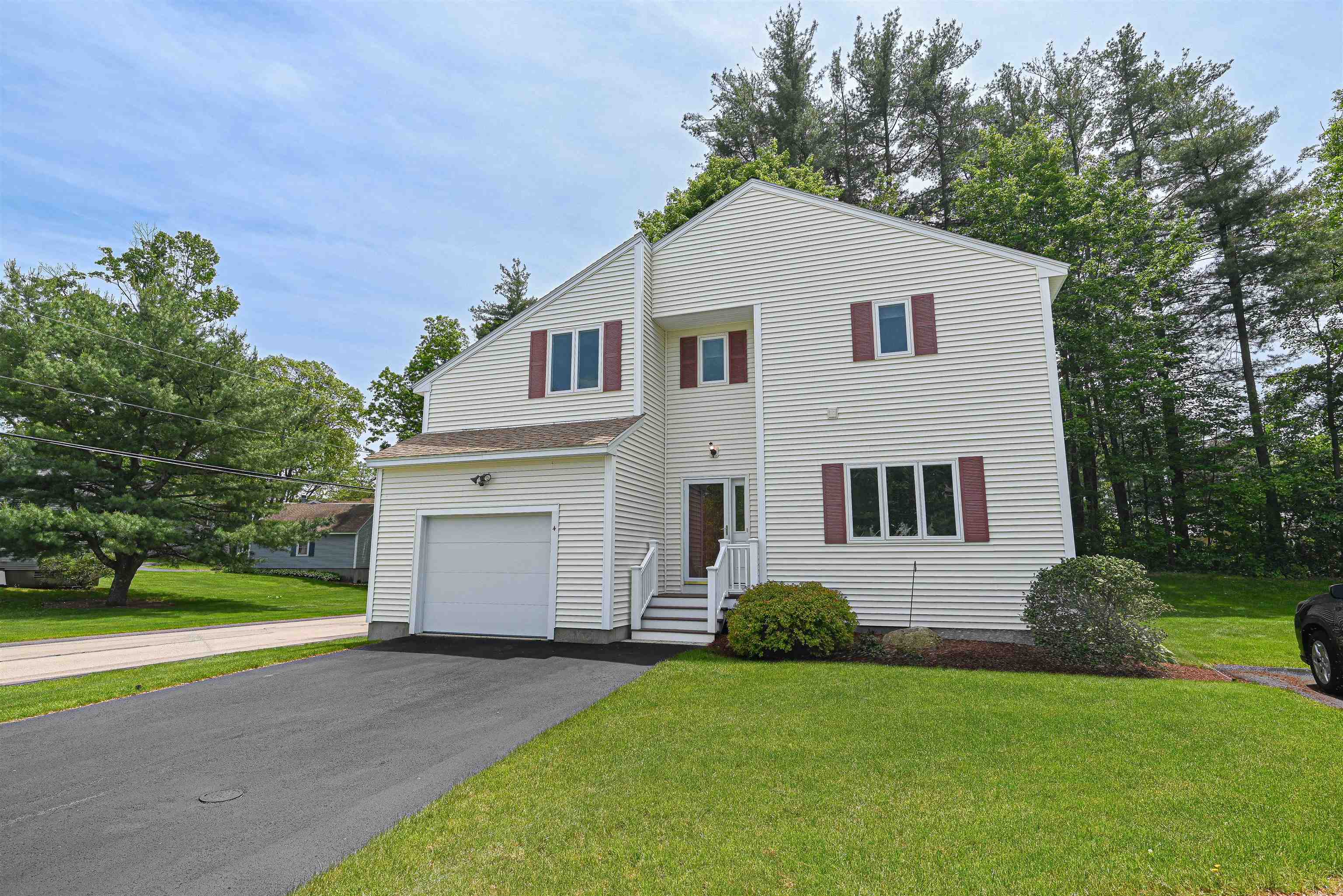 4 Timothy Dr, Nashua, NH 03063 - MLS 5043559 - Coldwell Banker