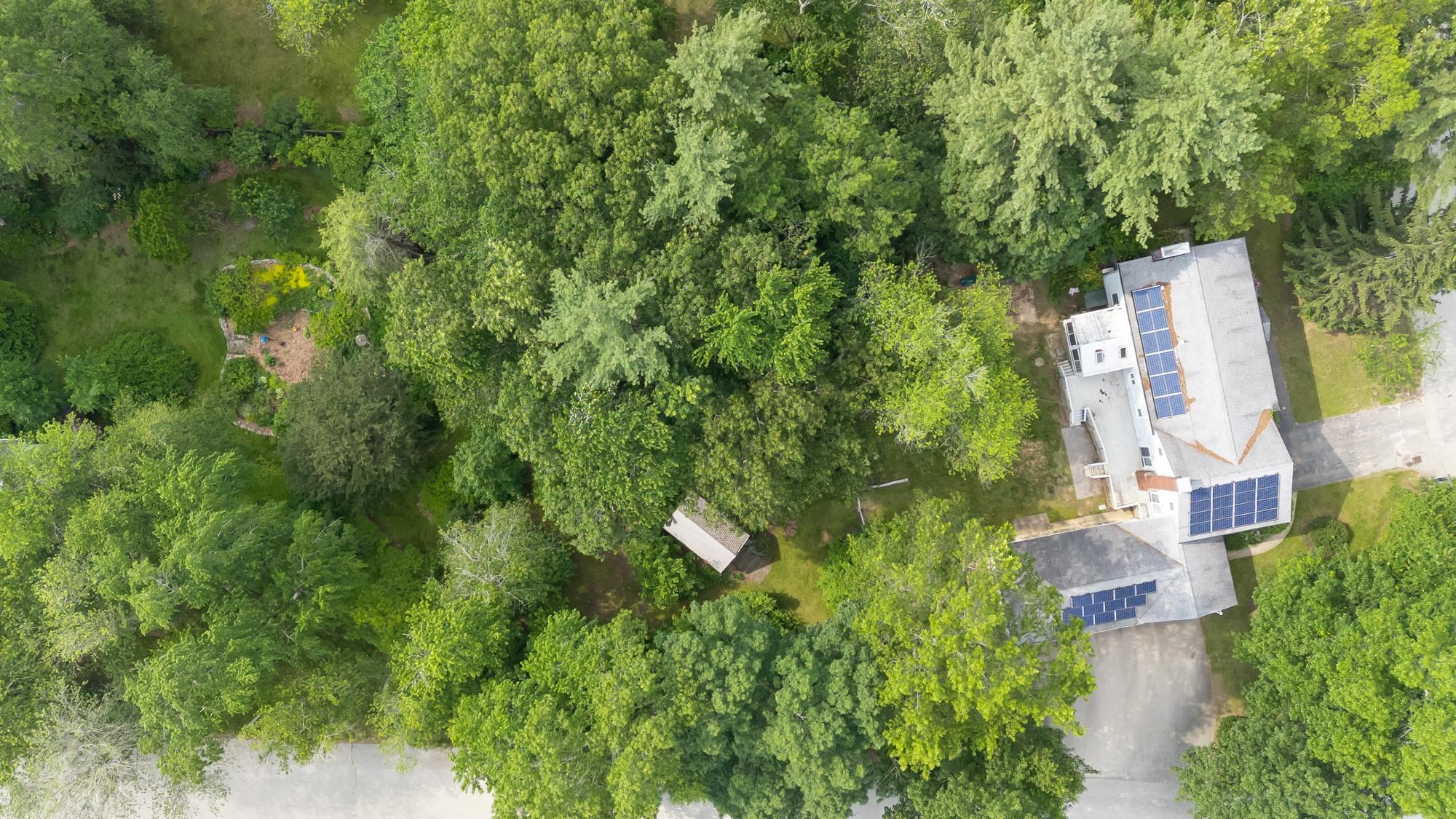 11 Robin Dr, Hudson, NH 03051 - MLS 5046611 - Coldwell Banker