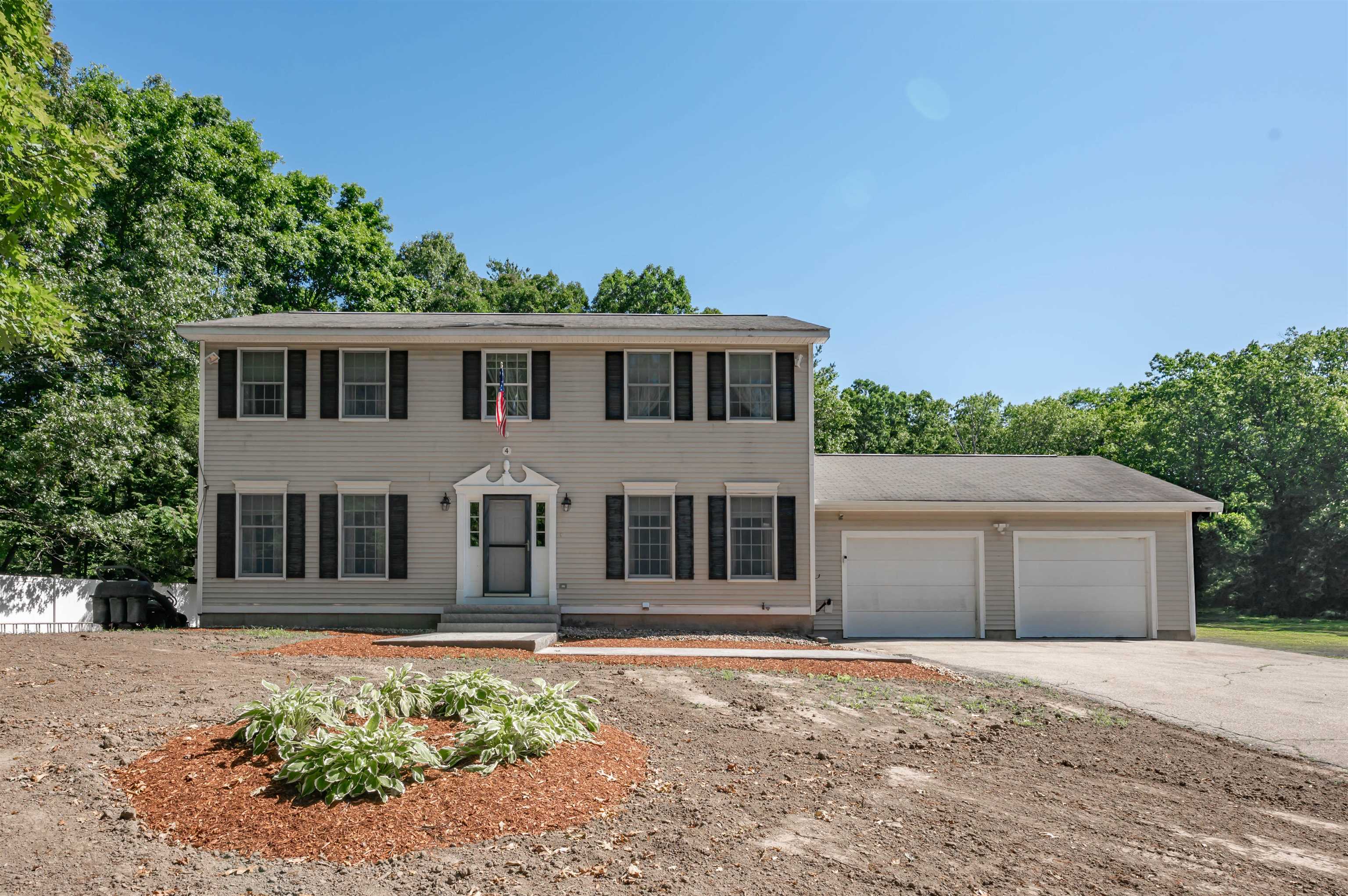 4 Mark St, Hudson, NH 03051 - MLS 5048612 - Coldwell Banker