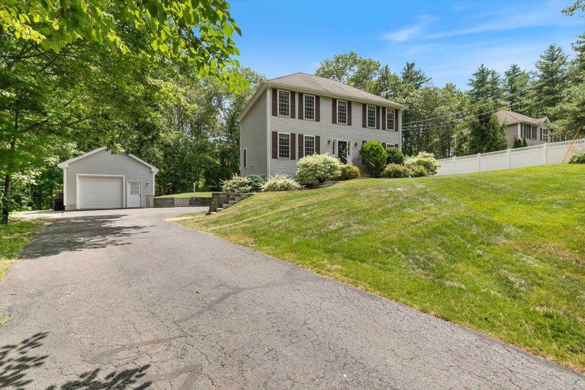 4 James St, Derry, NH 03038 - MLS 5052918 - Coldwell Banker