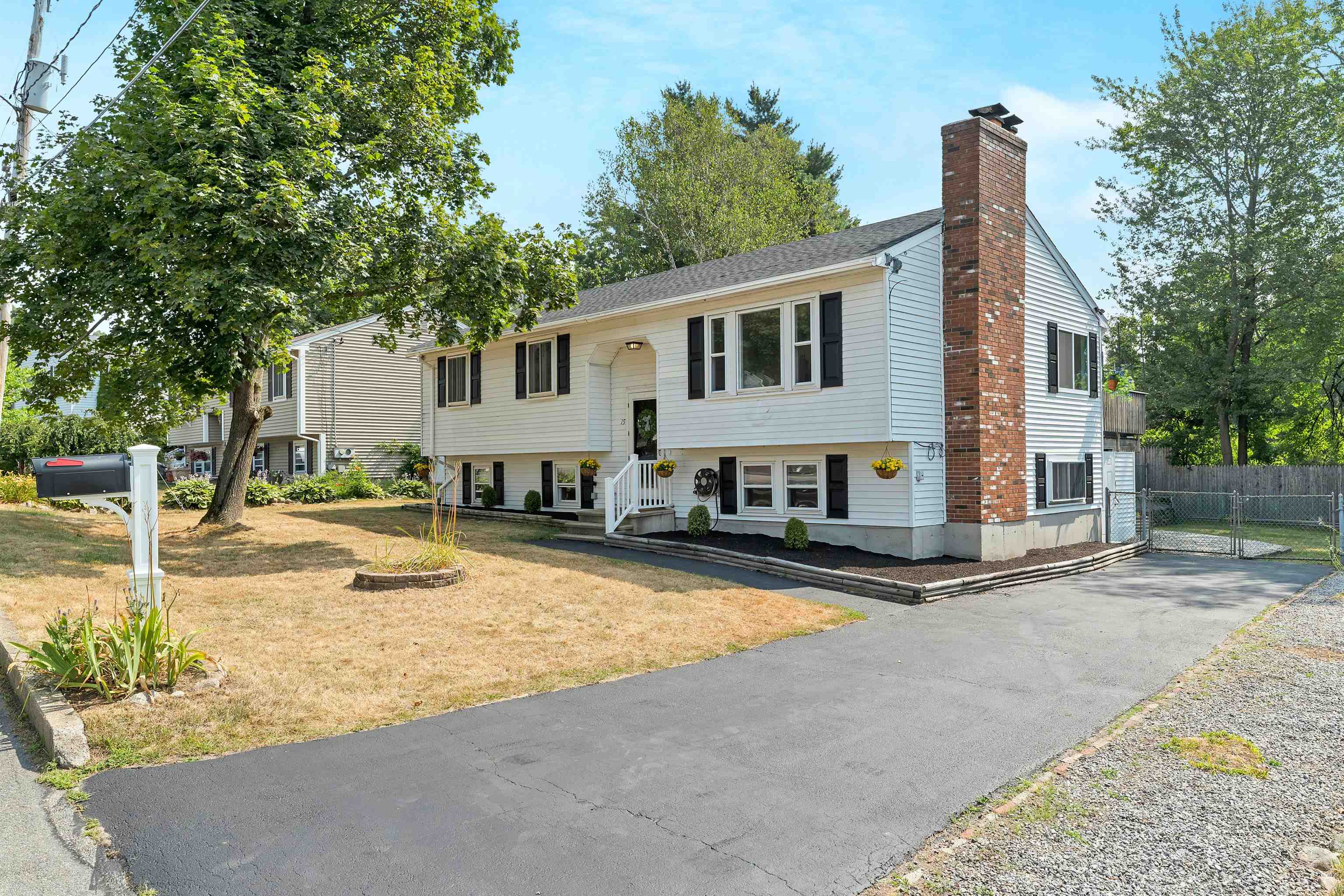 15 Brad Ct, Manchester, NH 03103 - MLS 5053687 - Coldwell Banker
