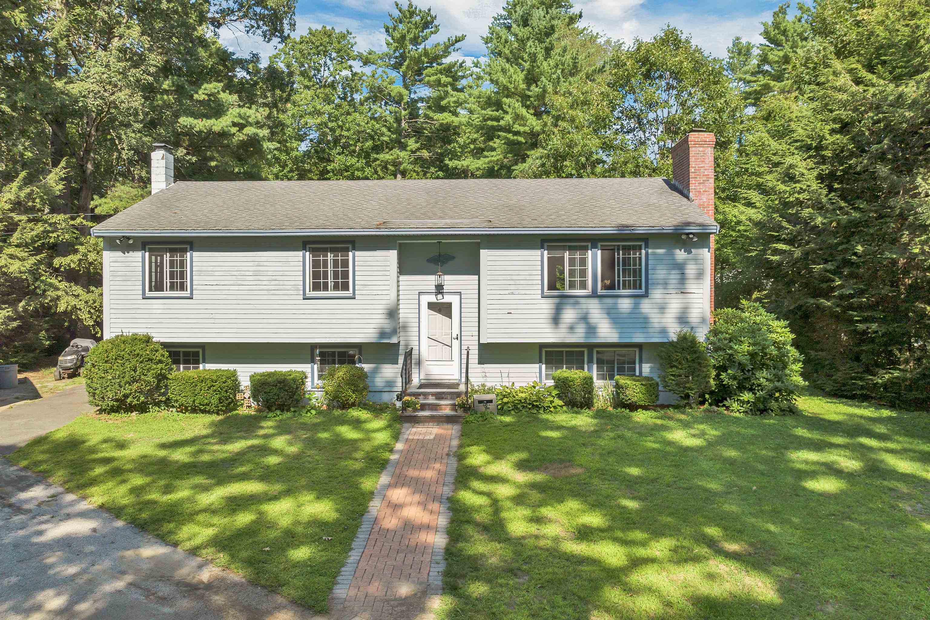 1 Hildreth Dr, Litchfield, NH 03052 - MLS 5057359 - Coldwell Banker