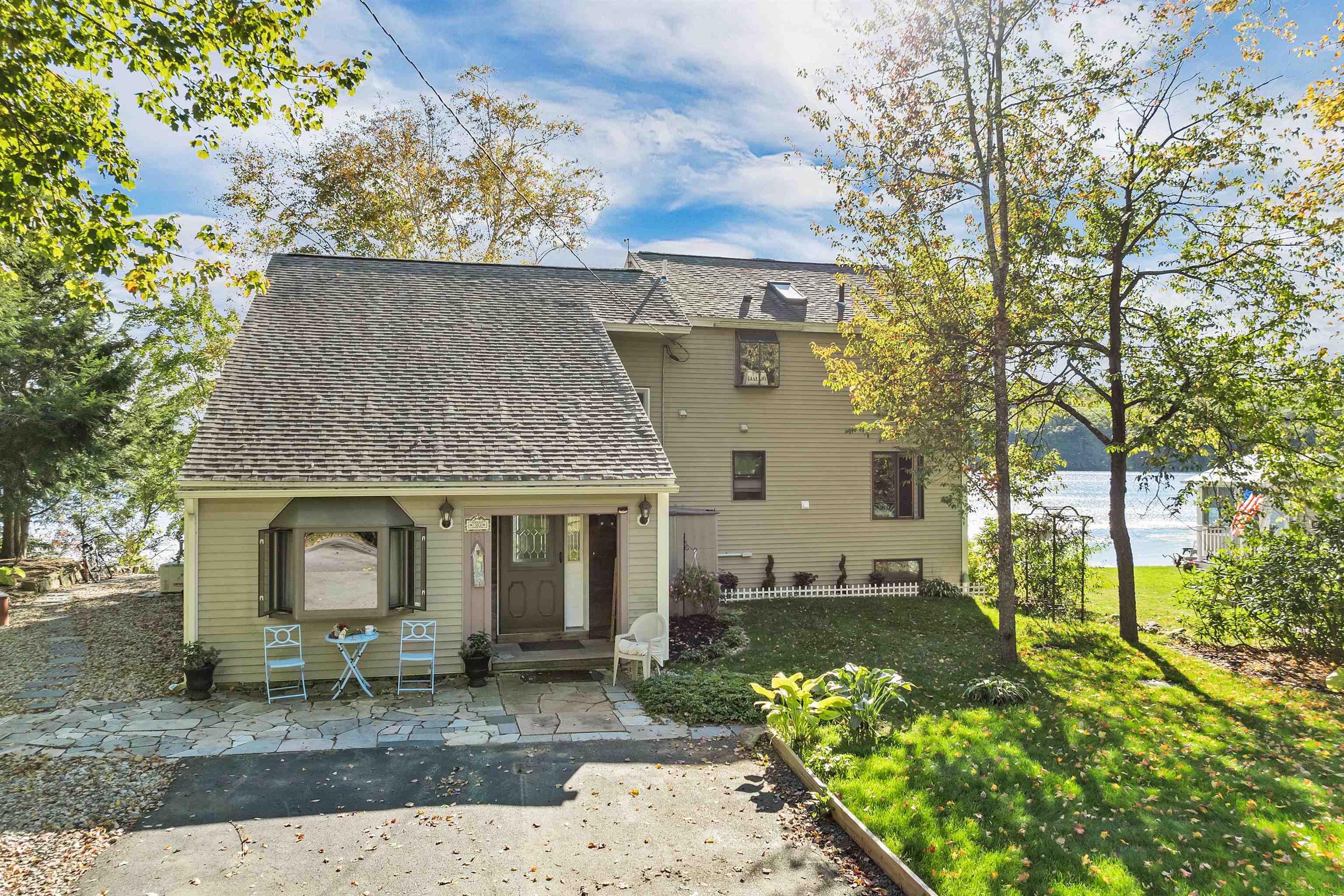 30 Holiday Shore Rd, Dunbarton, NH 03046 - MLS 5063908 - Coldwell Banker