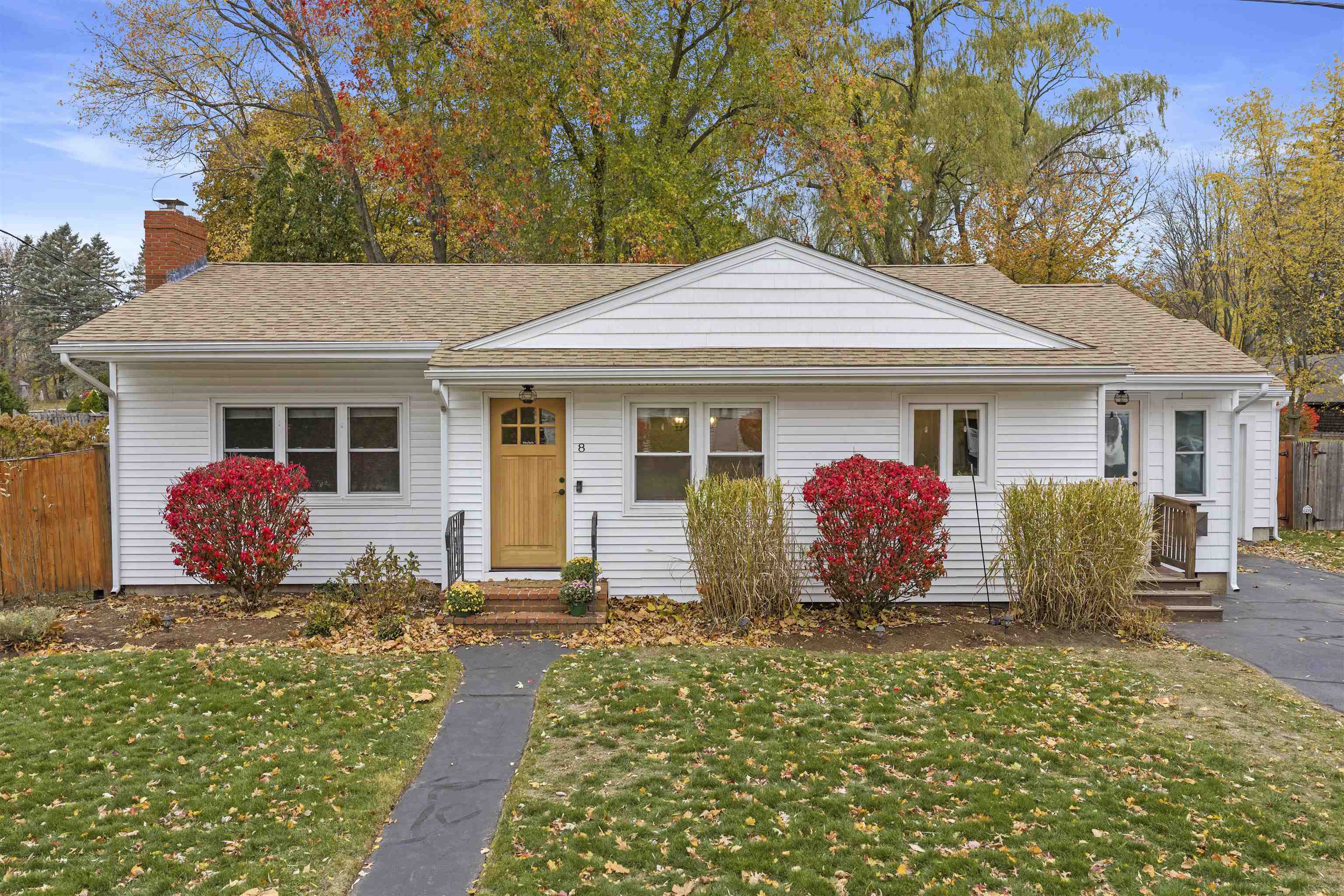 8 Bonnie Dr, Exeter, NH 03833 - MLS 5069264 - Coldwell Banker