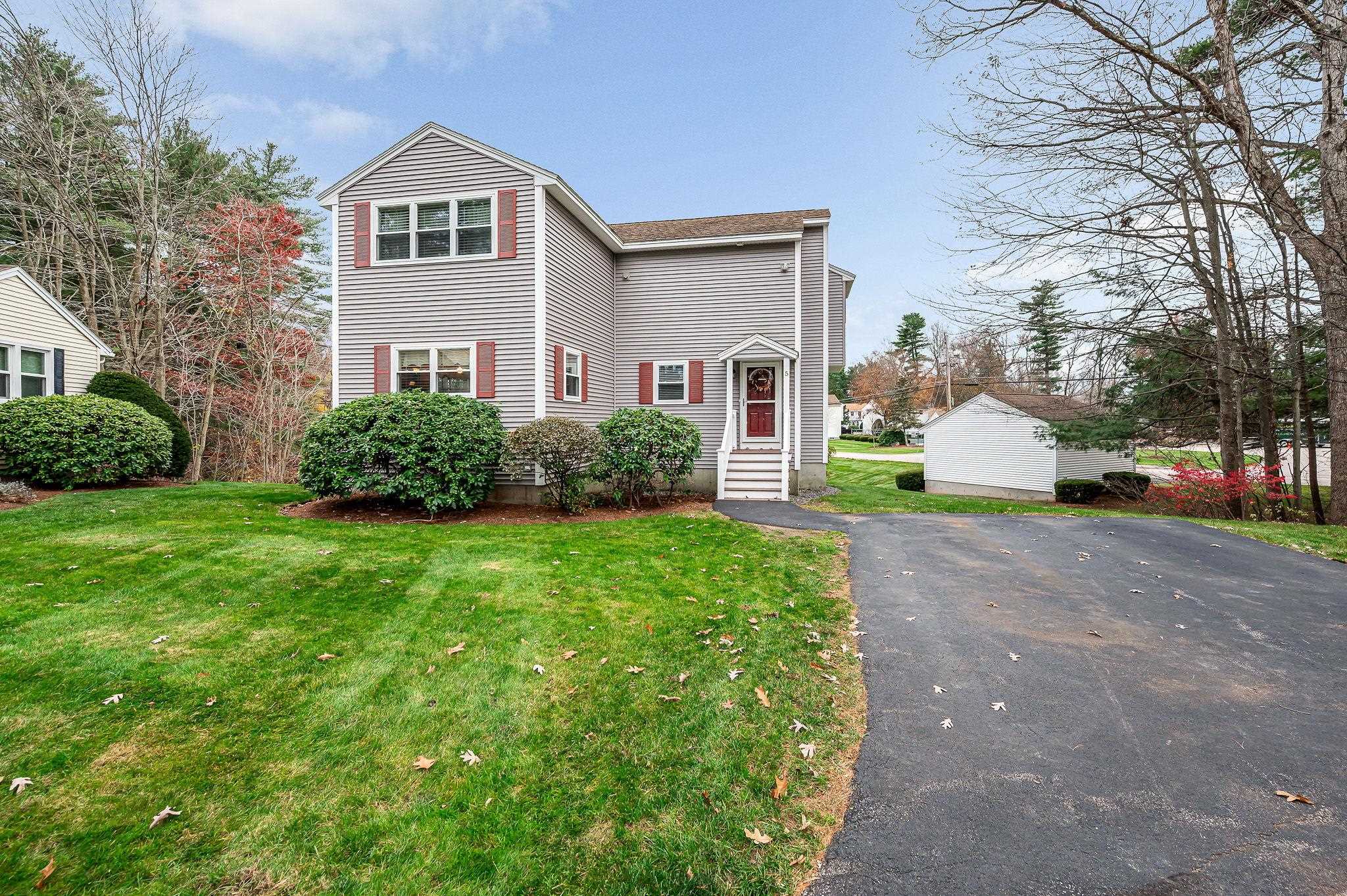 5 Meghan Dr, Nashua, NH 03063 - MLS 5069692 - Coldwell Banker