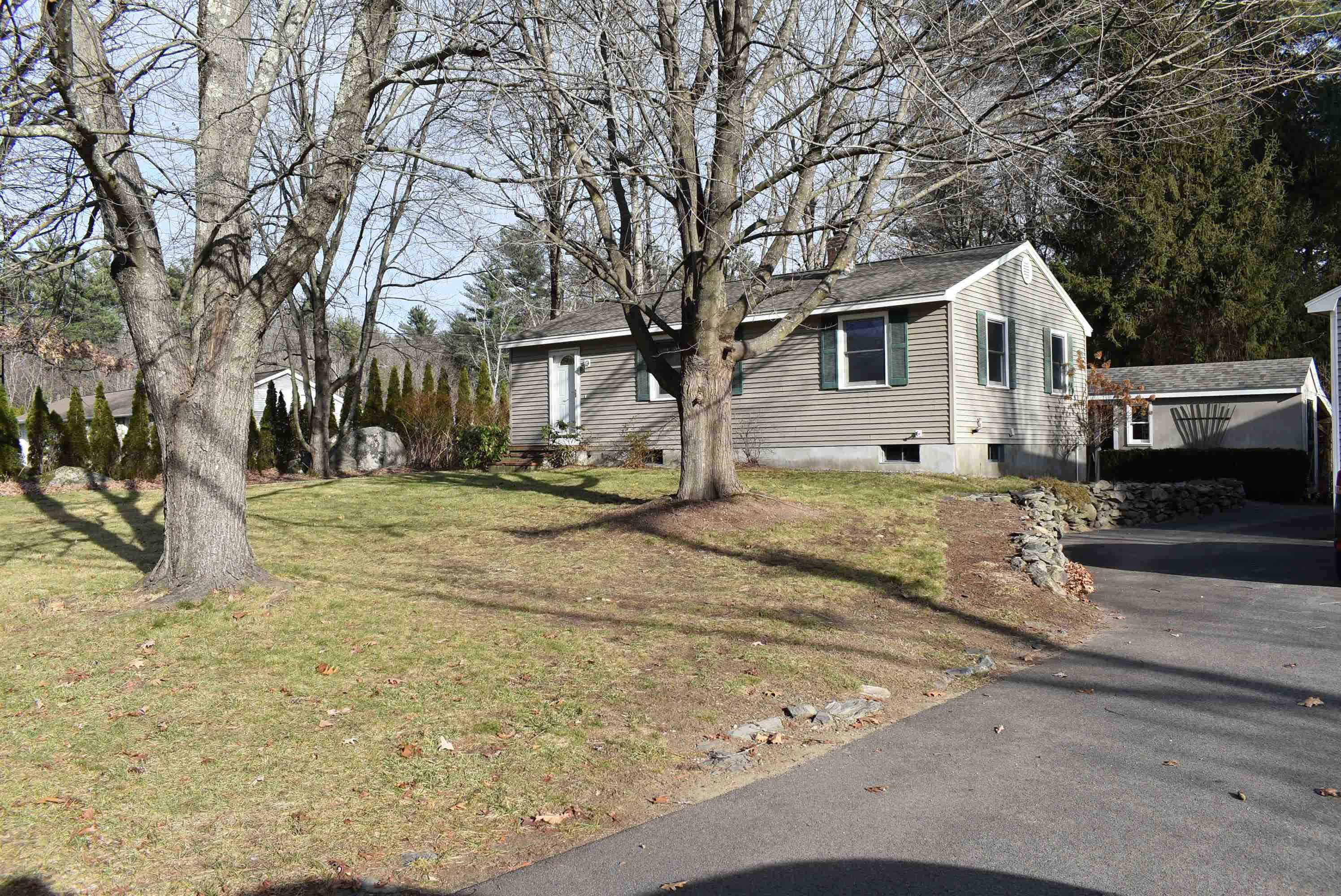442 Main Dunstable Rd, Nashua, NH 03062 - MLS 5070301 - Coldwell Banker