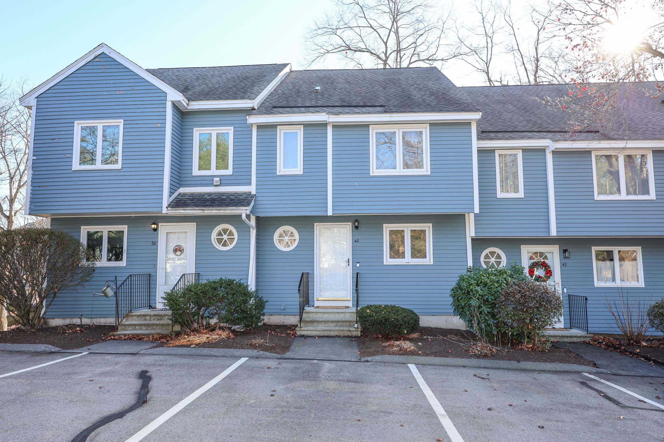 40 Merrimack Dr, Merrimack, NH 03054 - MLS 5070927 - Coldwell Banker