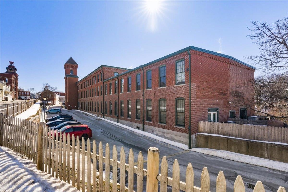 100 Main St #203, Pembroke, NH 03275 - MLS 5078038 - Coldwell Banker