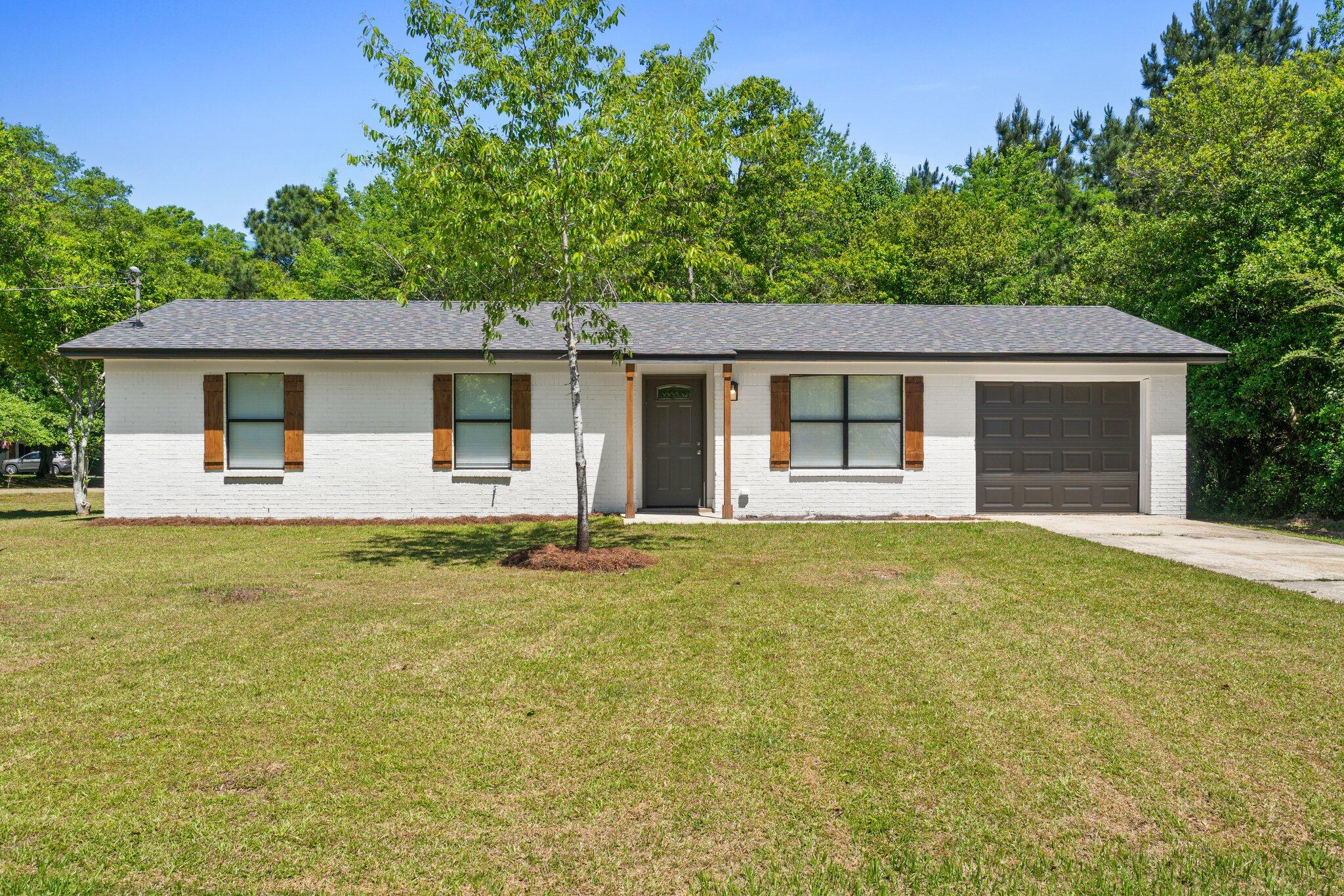 3335 Rolling Hills Cir, Bonifay, FL 32425 - MLS 973991 - Coldwell Banker