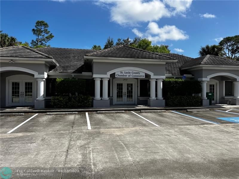 2937 W Midway Rd #2937, FL 34981 - MLS F10367705 - Coldwell Banker