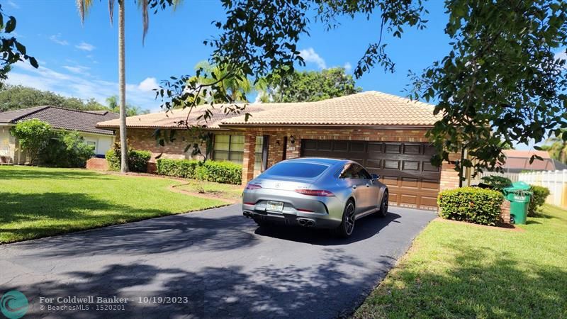 1226 NW 111th Ave, Coral Springs, FL 33071 - MLS F10402478 - Coldwell ...