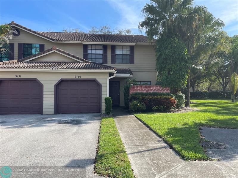 9149 Vineyard Lake Dr, Plantation, FL 33324 - MLS F10409234 - Coldwell ...