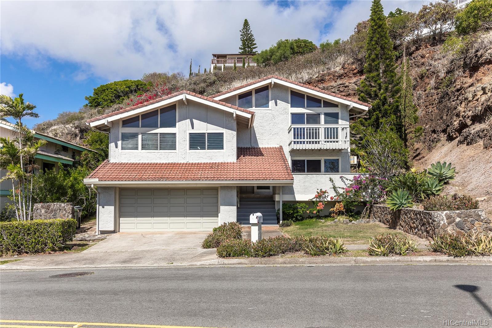 1008 Kaluanui Rd, Honolulu, HI 96825 - MLS 202220202 - Coldwell Banker