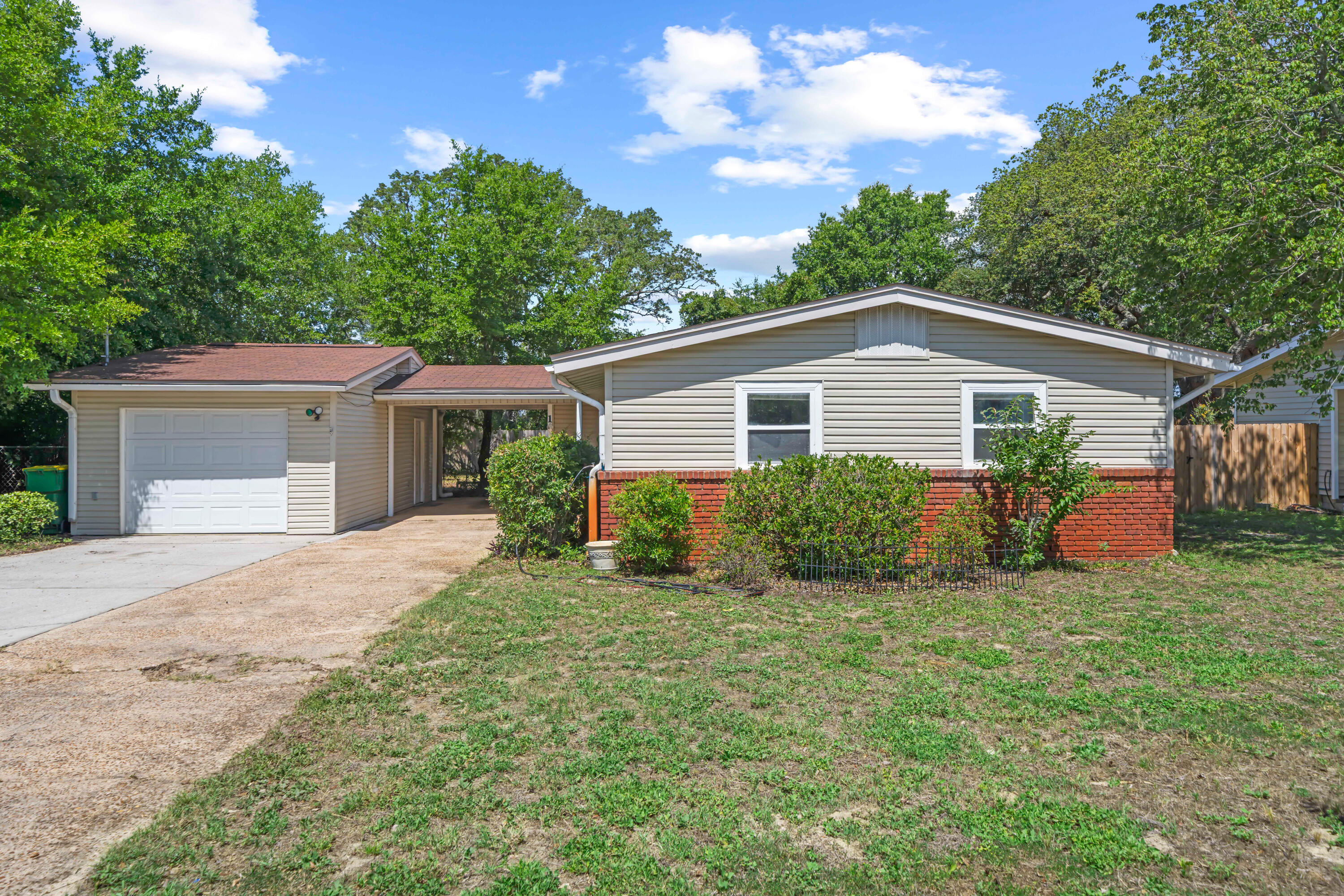 1 Mary Esther Dr, Mary Esther, FL 32569 - MLS 977995 - Coldwell Banker