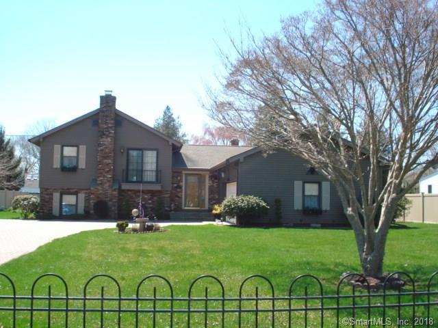 12 Maple Ct, Waterford, CT 06385 - MLS 170085970 - Coldwell Banker