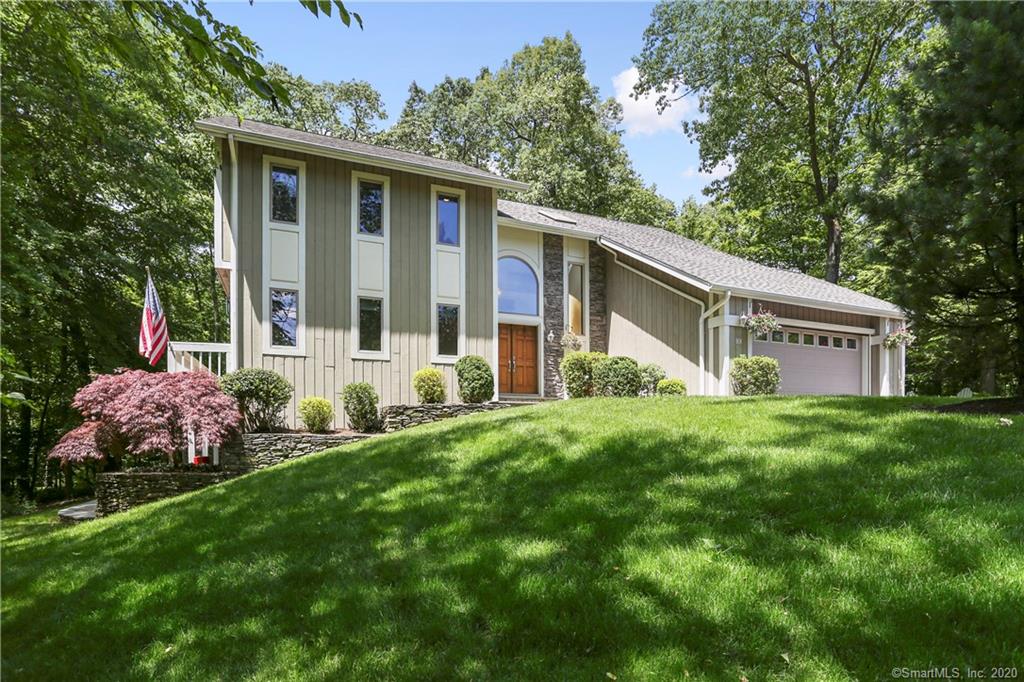32 Horseshoe Ridge Rd, Newtown, CT 06482 - MLS 170311836 - Coldwell Banker