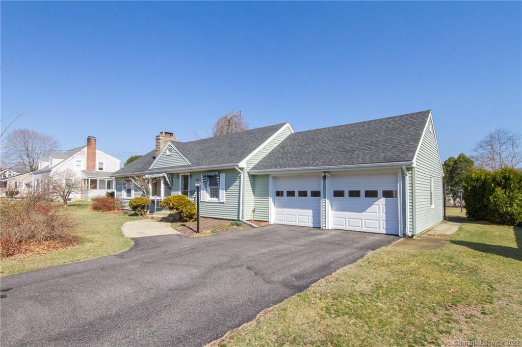 659 Vauxhall Street Ext., Waterford, CT 06385 - MLS 170475142 - Coldwell Banker