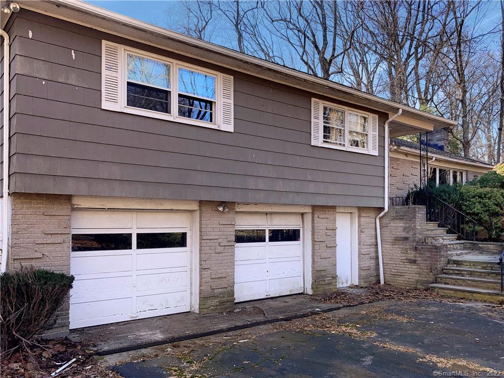 8 Jenick Ln, Woodbridge, CT 06525 - MLS 170541465 - Coldwell Banker