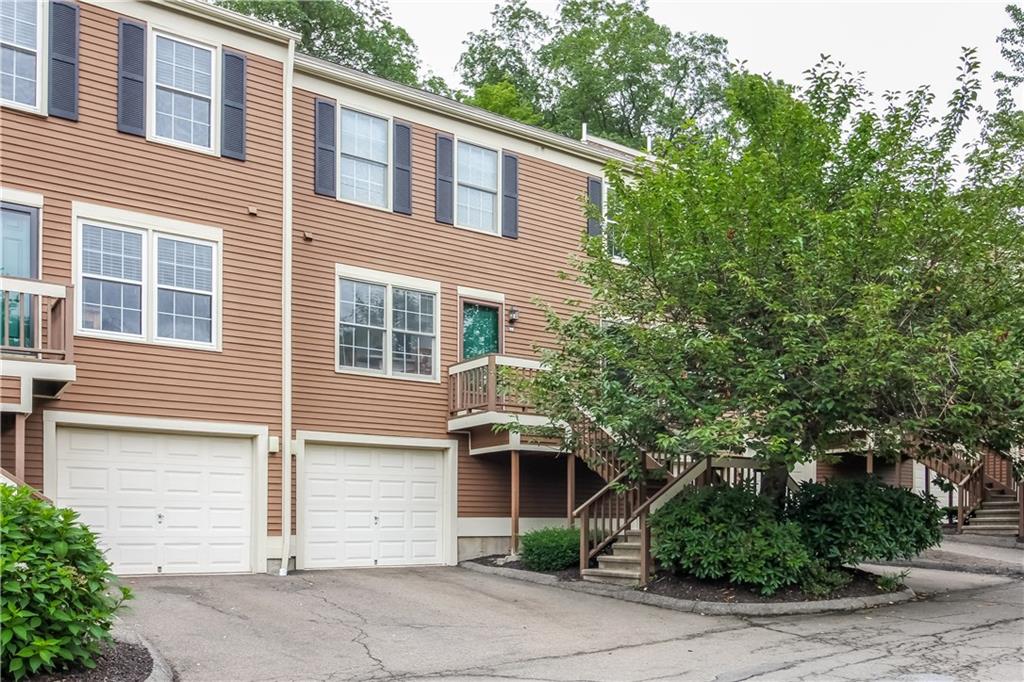 98 Foxbridge Village Rd #98, Branford, CT 06405 - MLS N10240284 ...