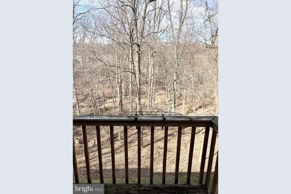 10 Maplewood Ave #5-B, Mohnton, PA 19540 - MLS PABK2040442 - Coldwell ...