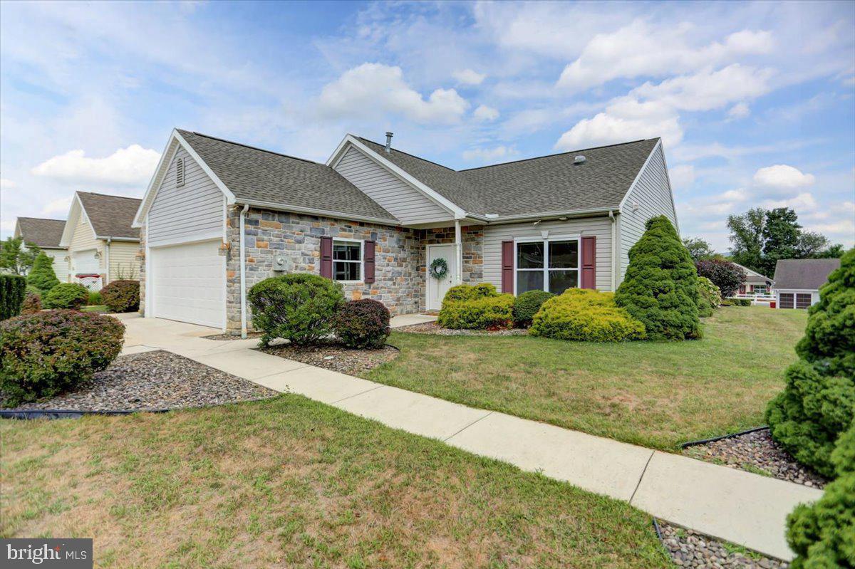 9 Lantern Ln, Shippensburg, PA 17257 - MLS PACB2032492 - Coldwell Banker