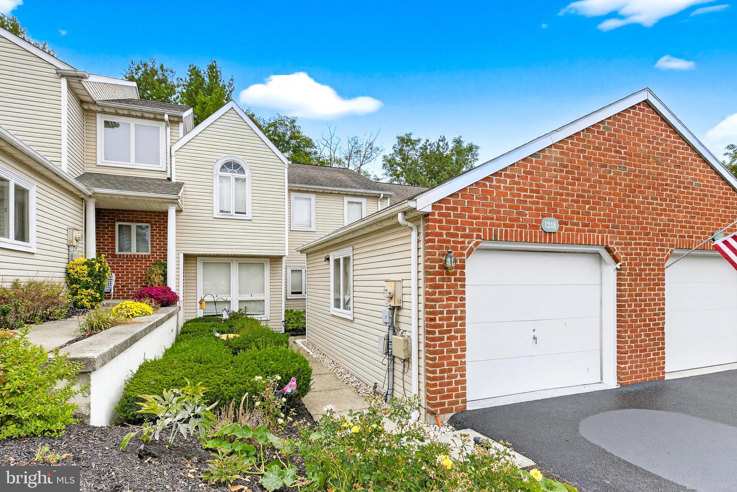 1248 Summitview Ct, New Cumberland, PA 17070 - MLS PACB2046810 ...