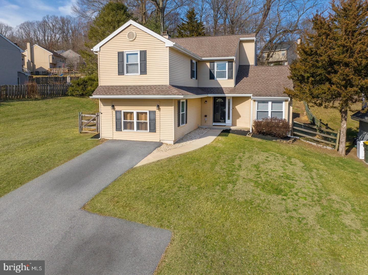 1213 Delaware Ln, Downingtown, PA 19335 - MLS PACT2103106 - Coldwell Banker