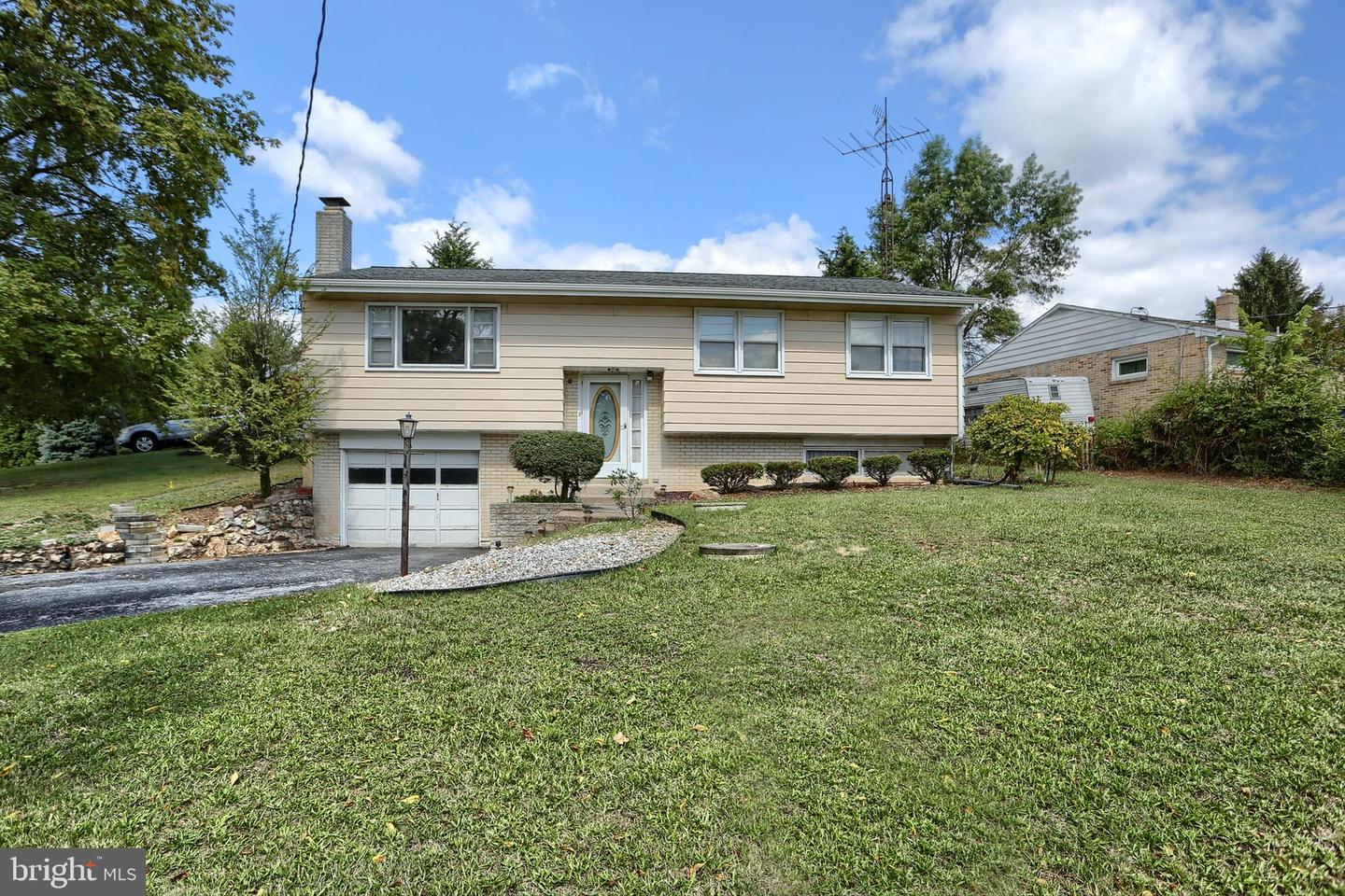 5600 Chambers Hill Rd, Harrisburg, PA 17111 - MLS PADA2027200 ...