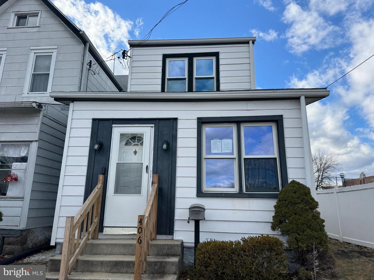 406 Printz Ave, Essington, PA 19029 - MLS PADE2083560 - Coldwell Banker