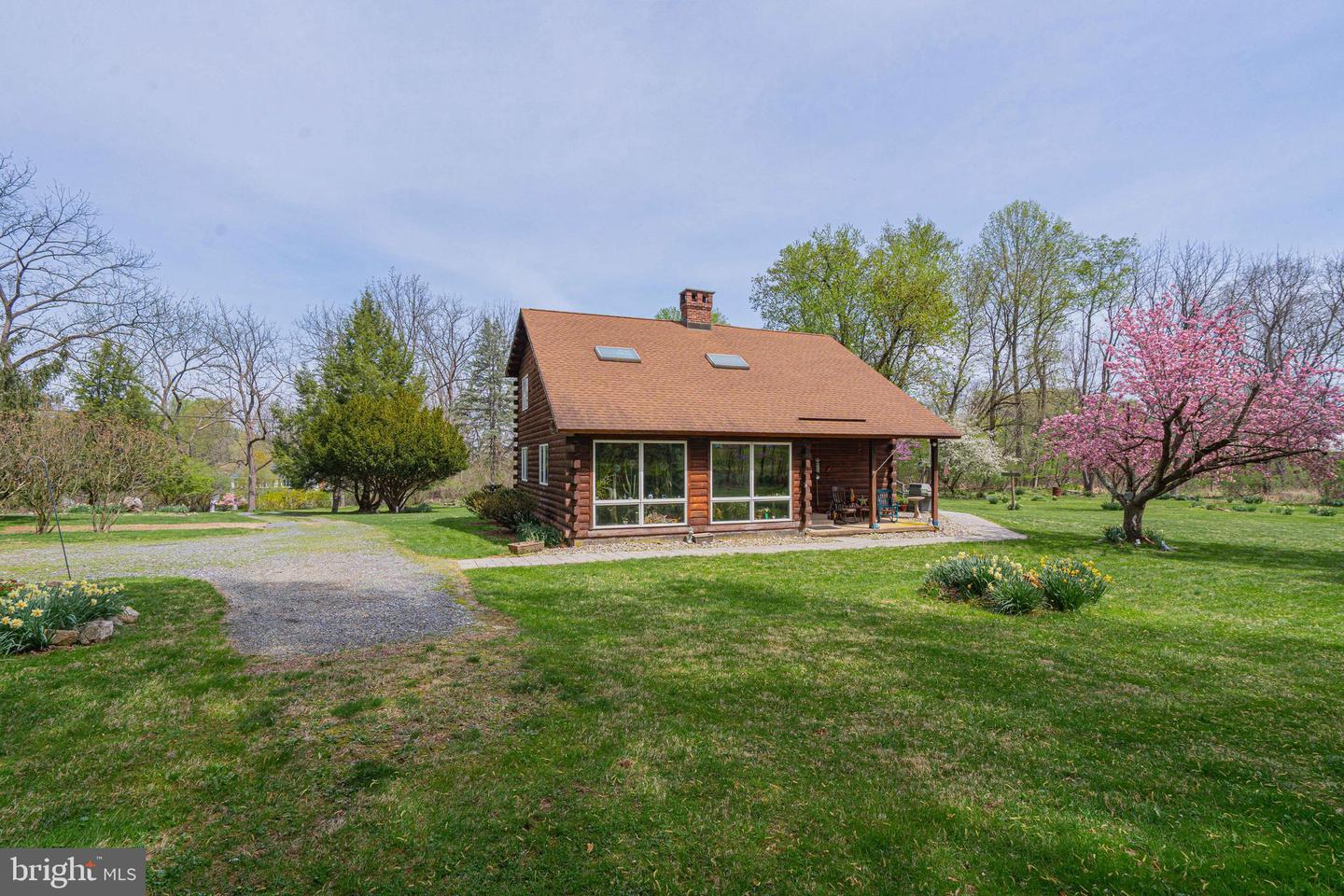1672 Station, Center Valley, PA 18034 - MLS PALH2012778 - Coldwell Banker