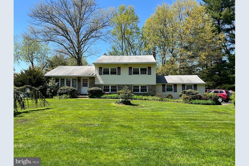 712 Lawrence Ln, Ambler, PA 19002 - MLS PAMC2102082 - Coldwell Banker